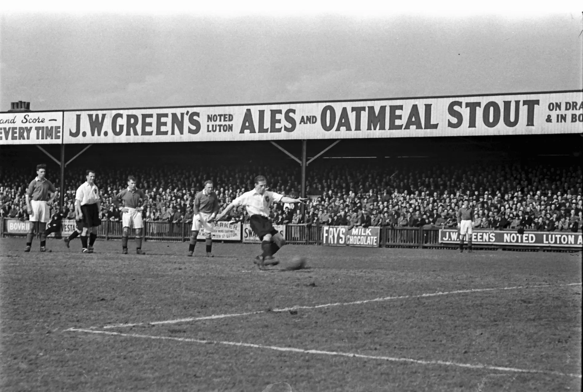Billy Cooke | Hatters Heritage | A History of Luton Town FC