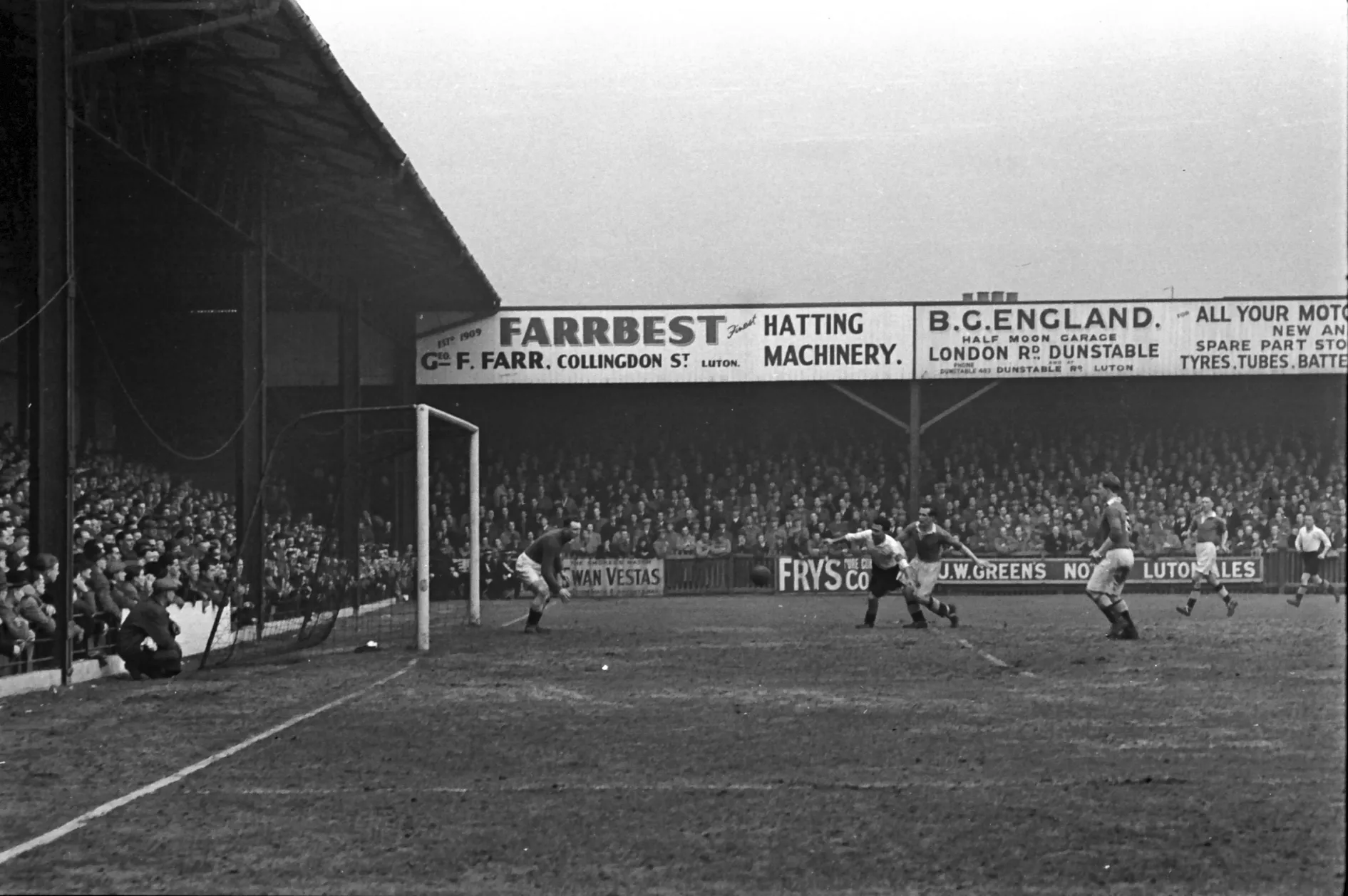 Ted Duggan | Hatters Heritage | A History of Luton Town FC