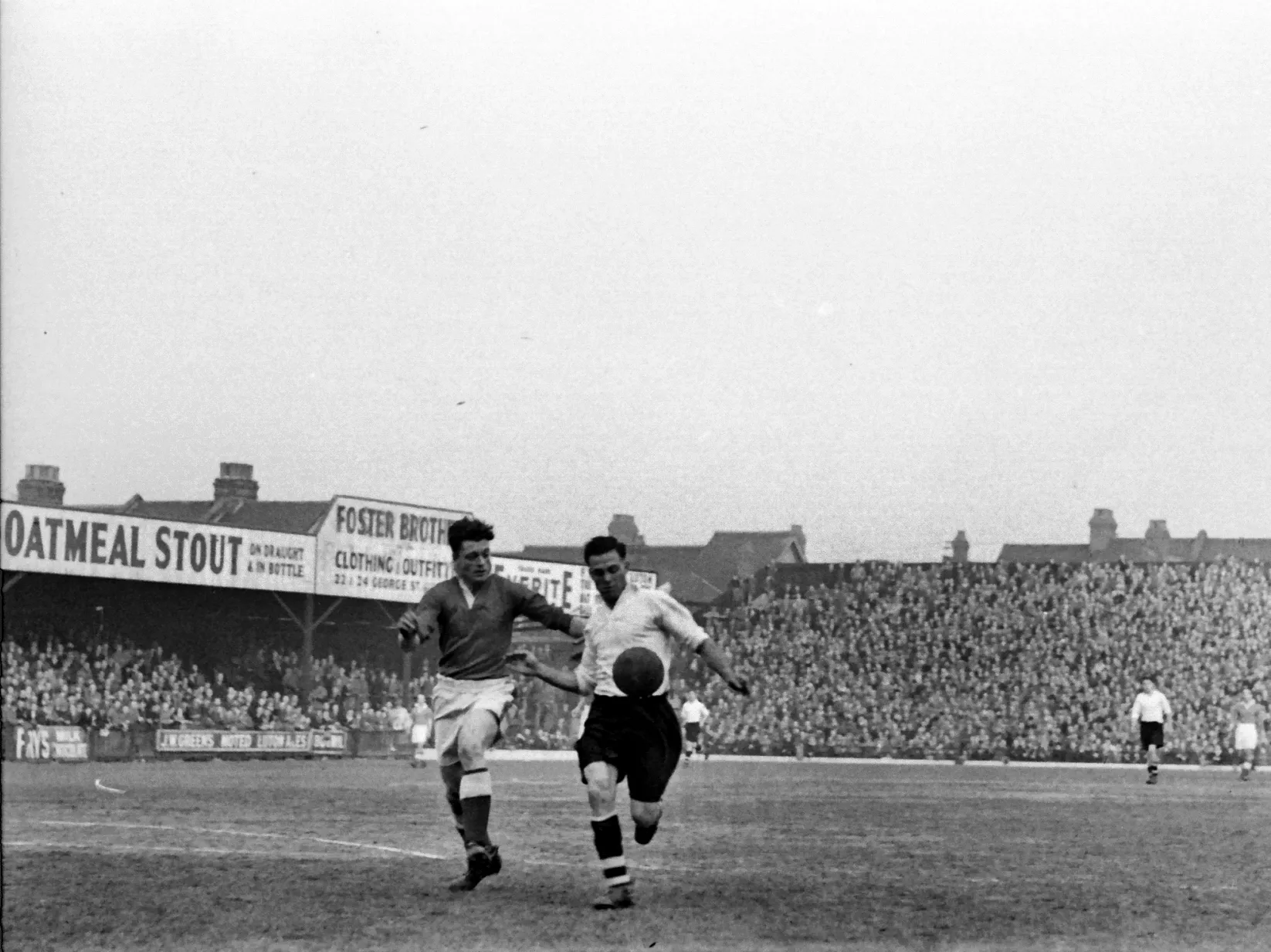 Luton Town FC vs Barnsley (14th Apr 1948) | Hatters Heritage | A ...