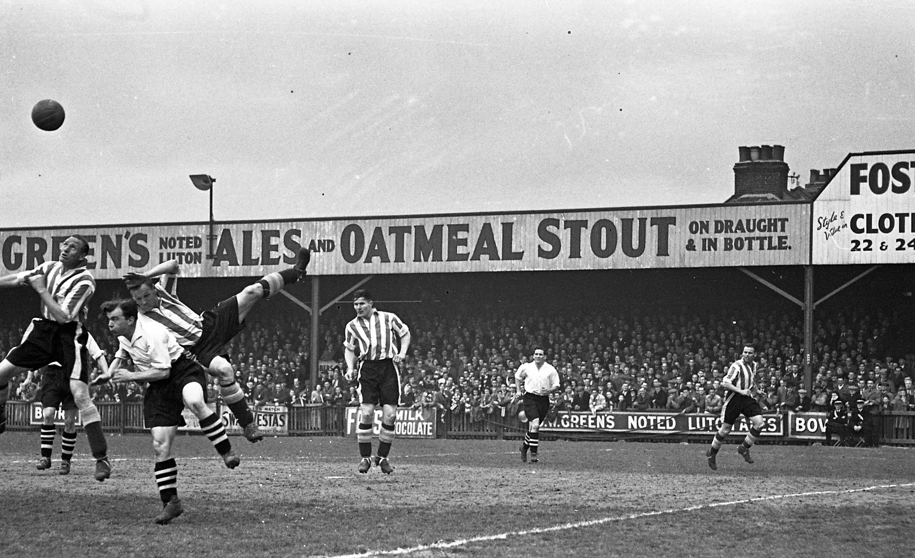 Luton Town FC vs Brentford (15th Apr 1950) | Hatters Heritage | A ...