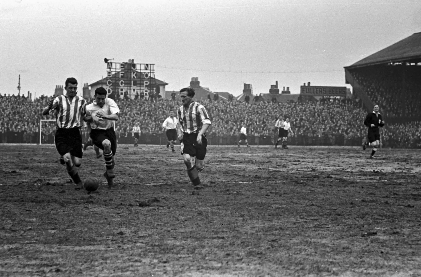 Brentford vs Luton Town FC (6th Feb 1952) | Hatters Heritage | A ...