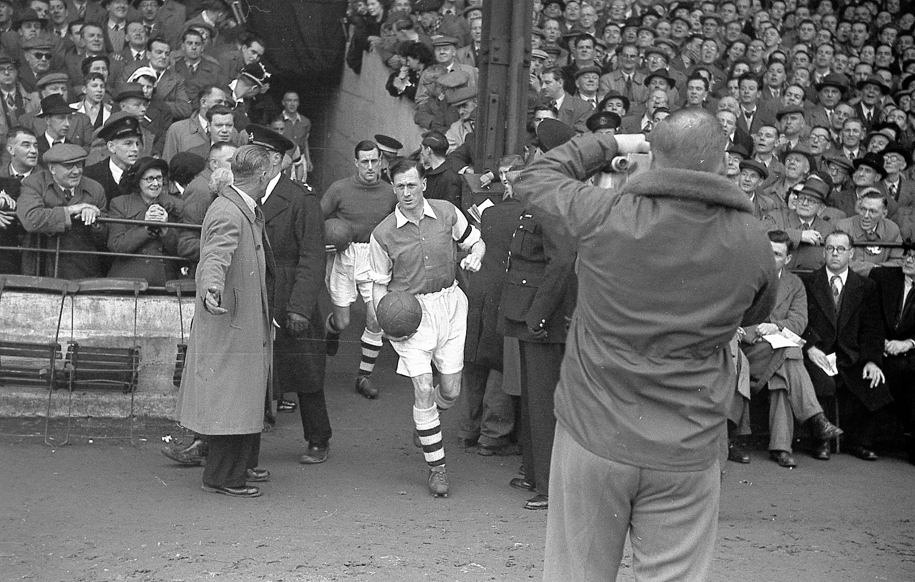 Luton Town FC vs Arsenal (8th Mar 1952) | Hatters Heritage | A History ...
