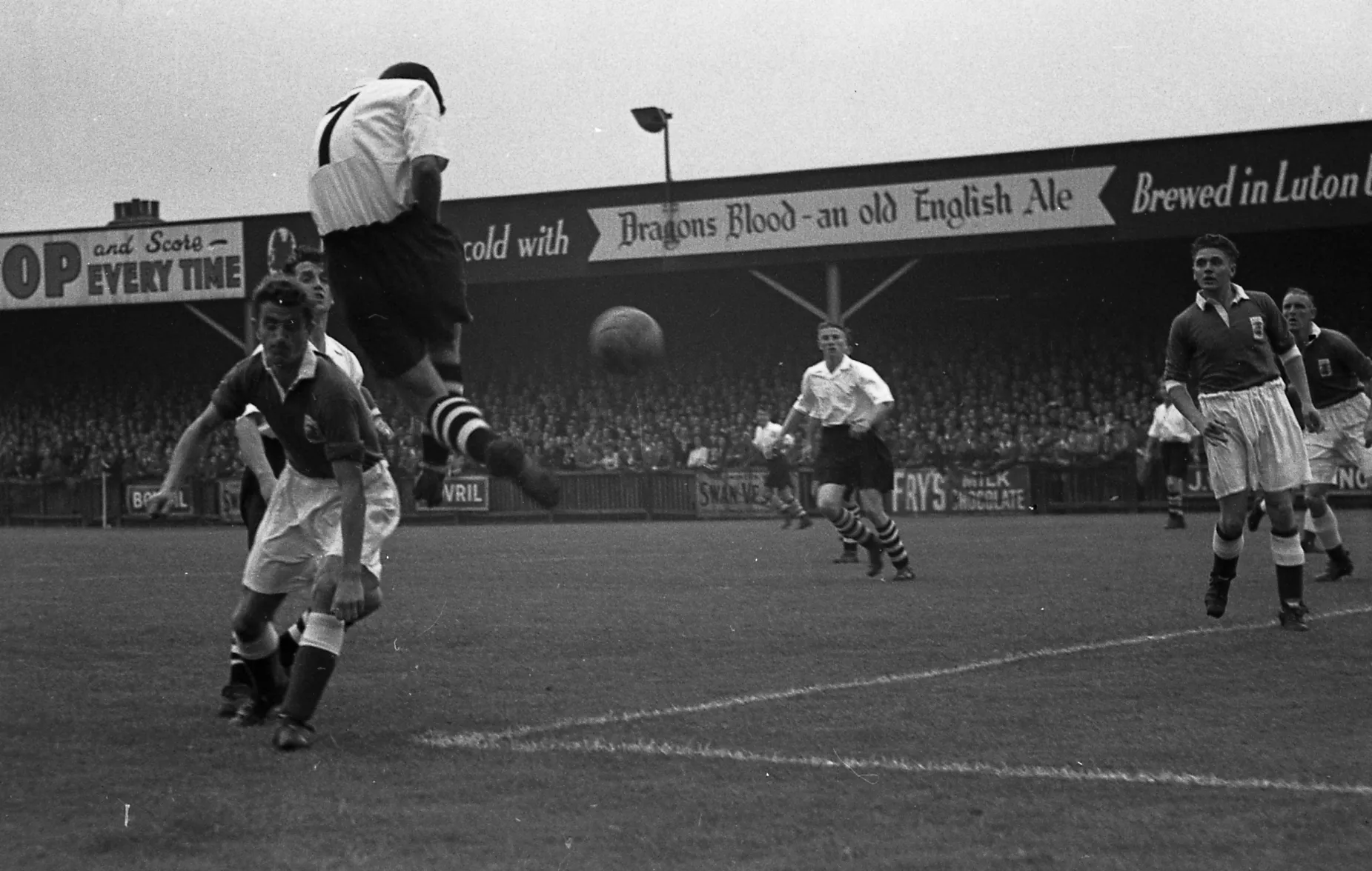 Dave Sexton | Hatters Heritage | A History of Luton Town FC