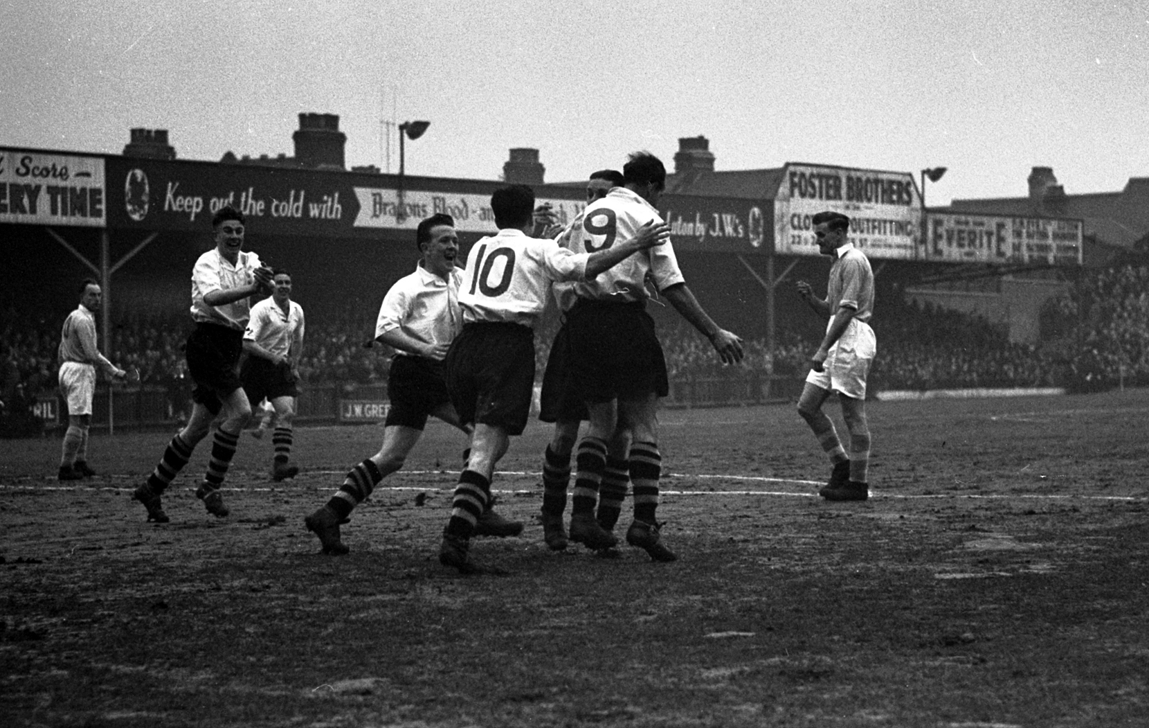 Luton Town FC vs Manchester City (4th Feb 1953) | Hatters Heritage | A ...