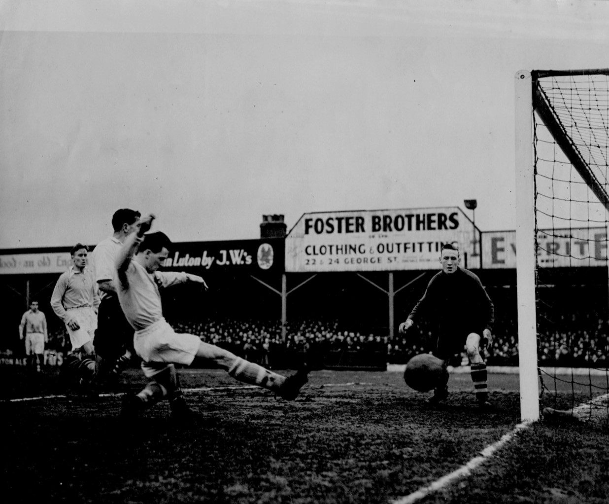 Ron Baynham | Hatters Heritage | A History of Luton Town FC