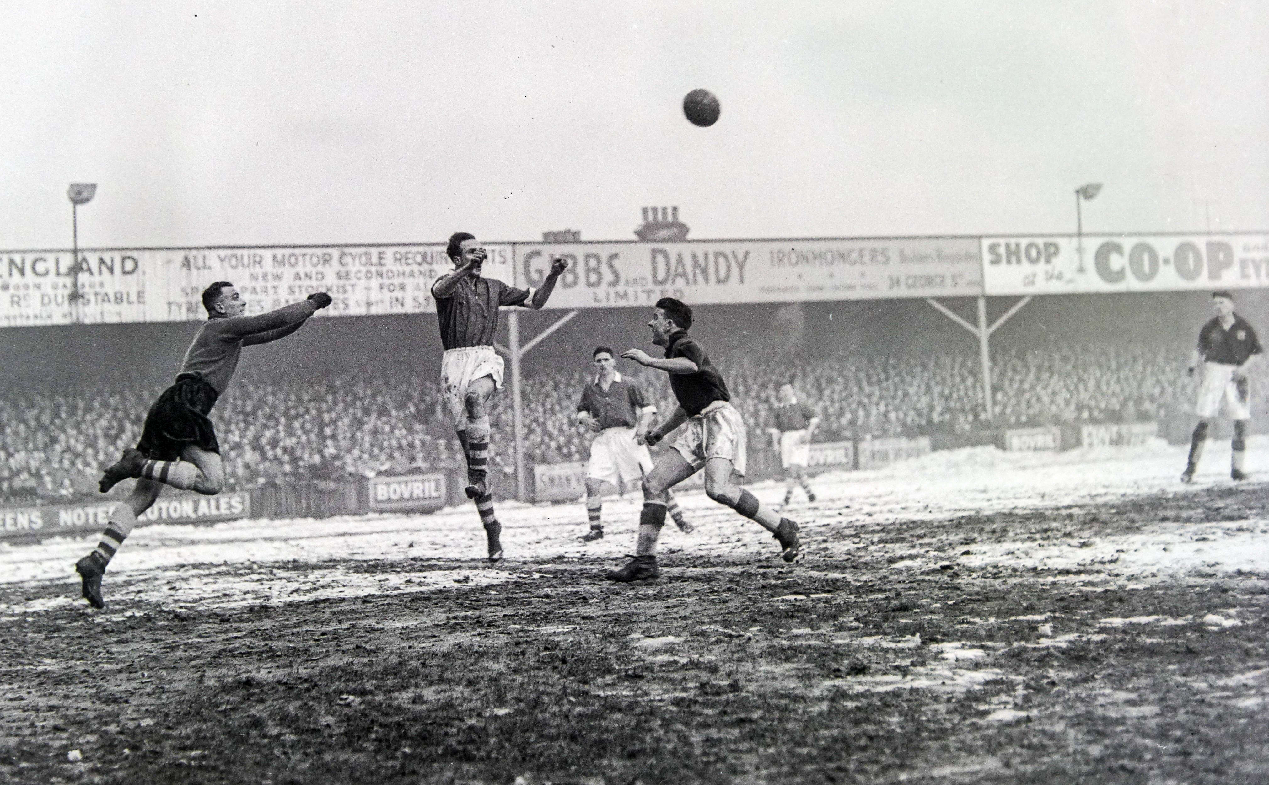 Mick Cullen | Hatters Heritage | A History of Luton Town FC