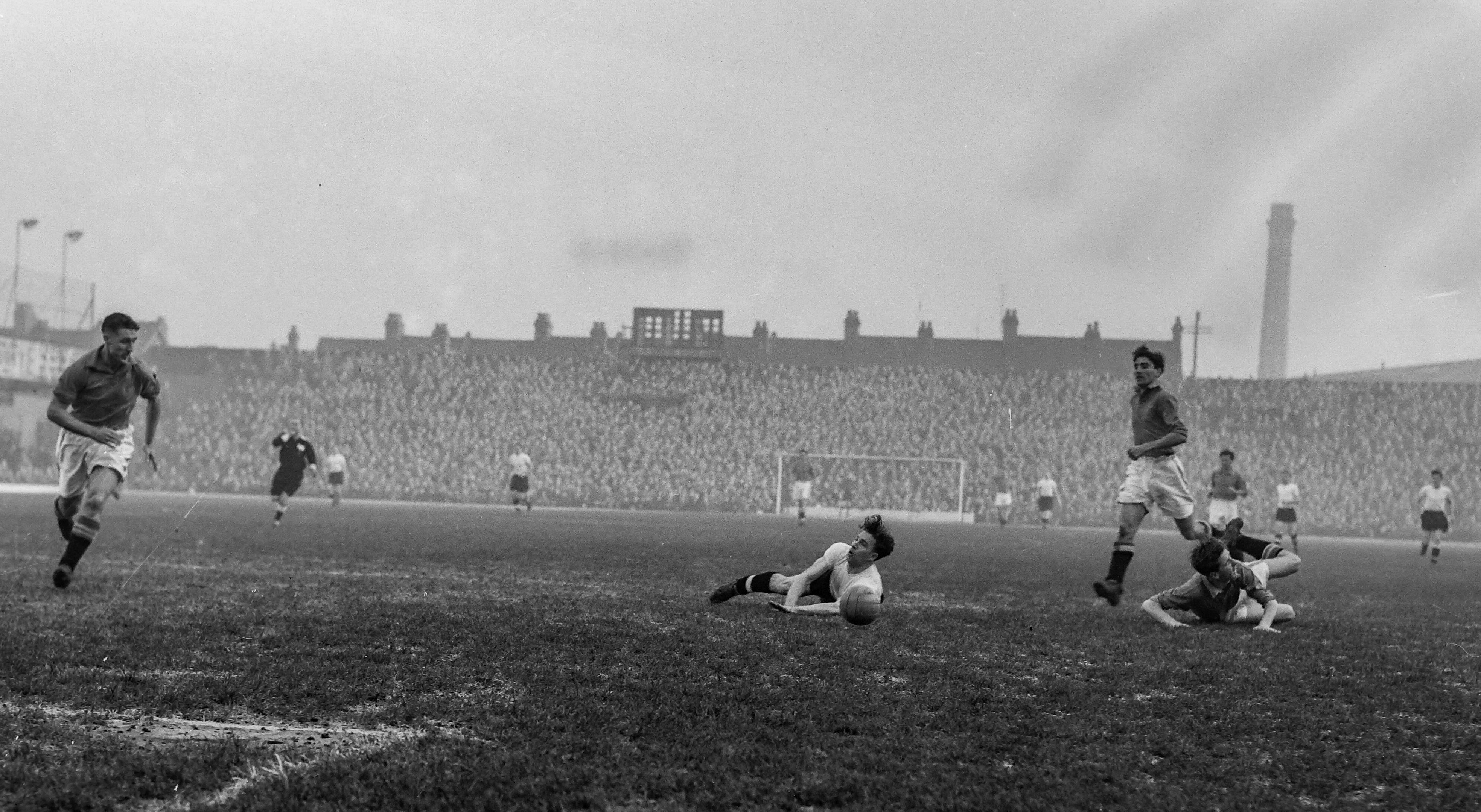 Luton Town FC vs Doncaster Rovers (3rd Apr 1954) | Hatters Heritage | A ...