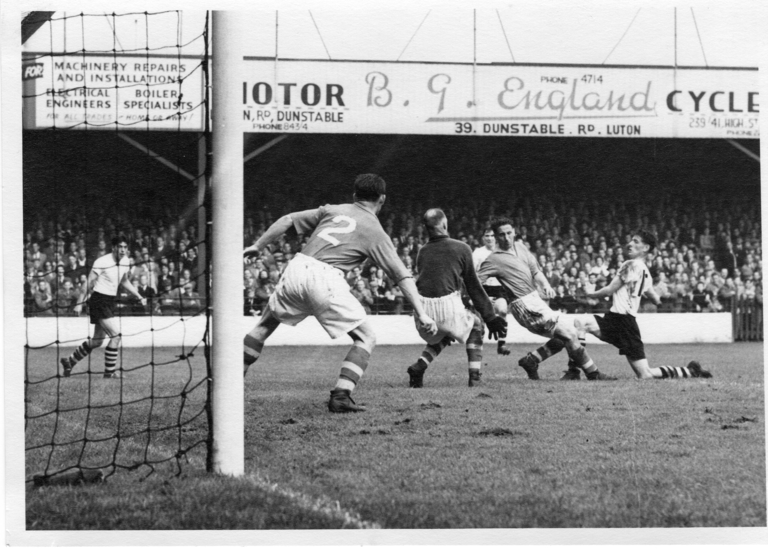 Luton Town FC vs Nottingham Forest (21st Aug 1954) | Hatters Heritage ...
