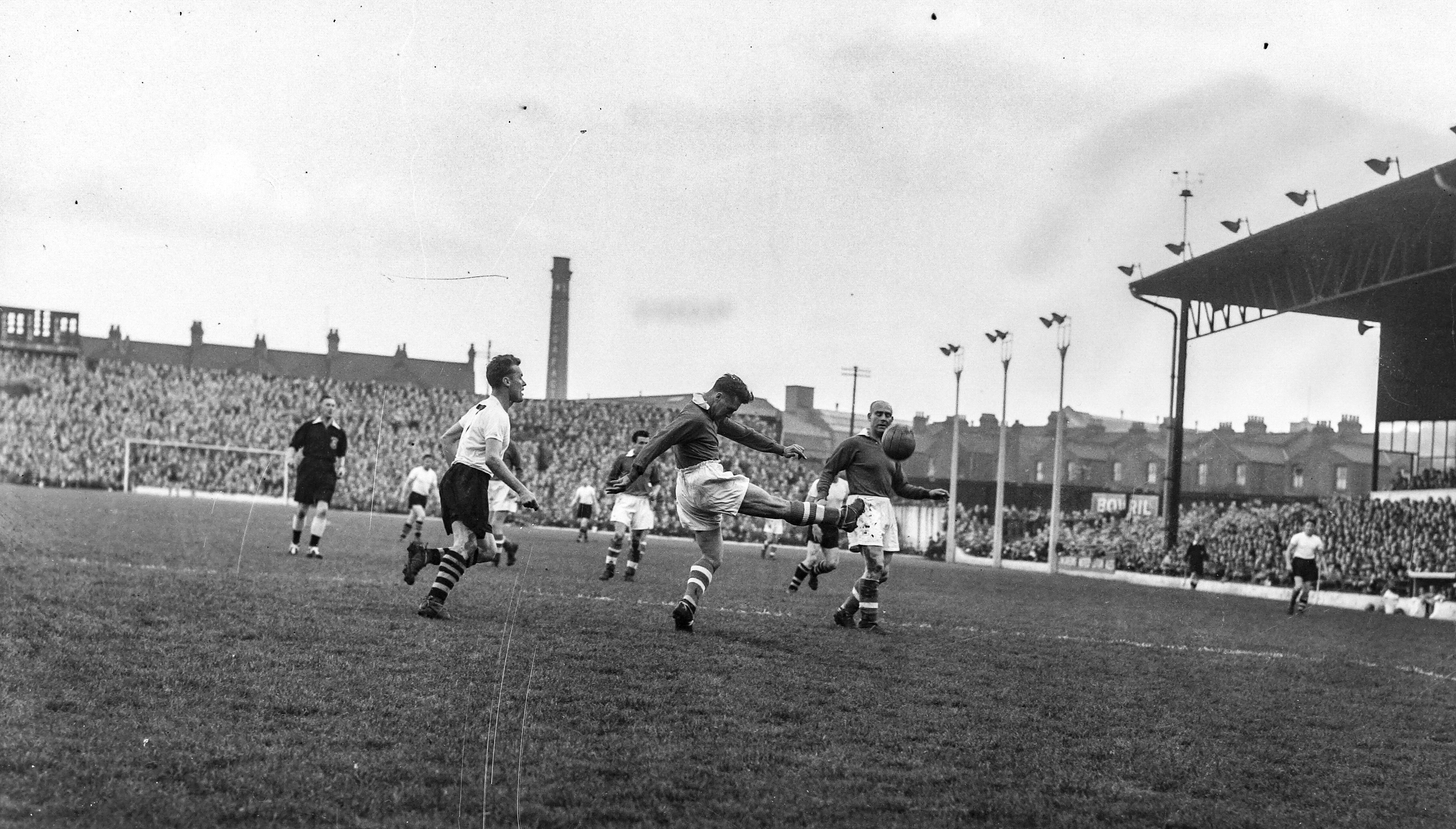 Roy Davies | Hatters Heritage | A History of Luton Town FC