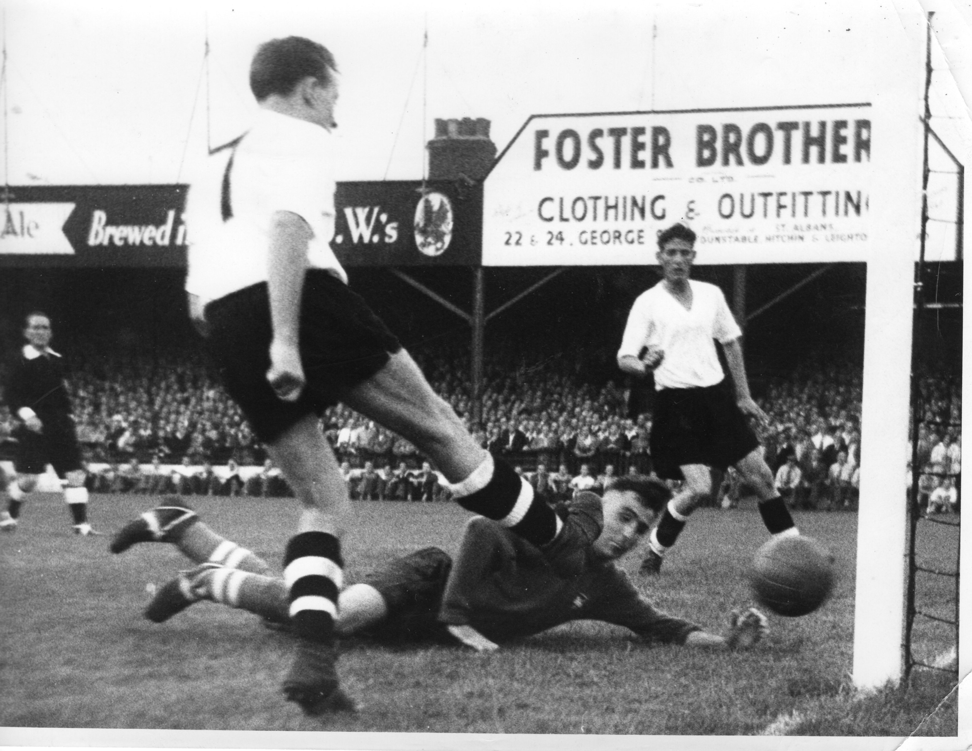 Luton Town FC vs Preston North End (31st Aug 1955) | Hatters Heritage ...