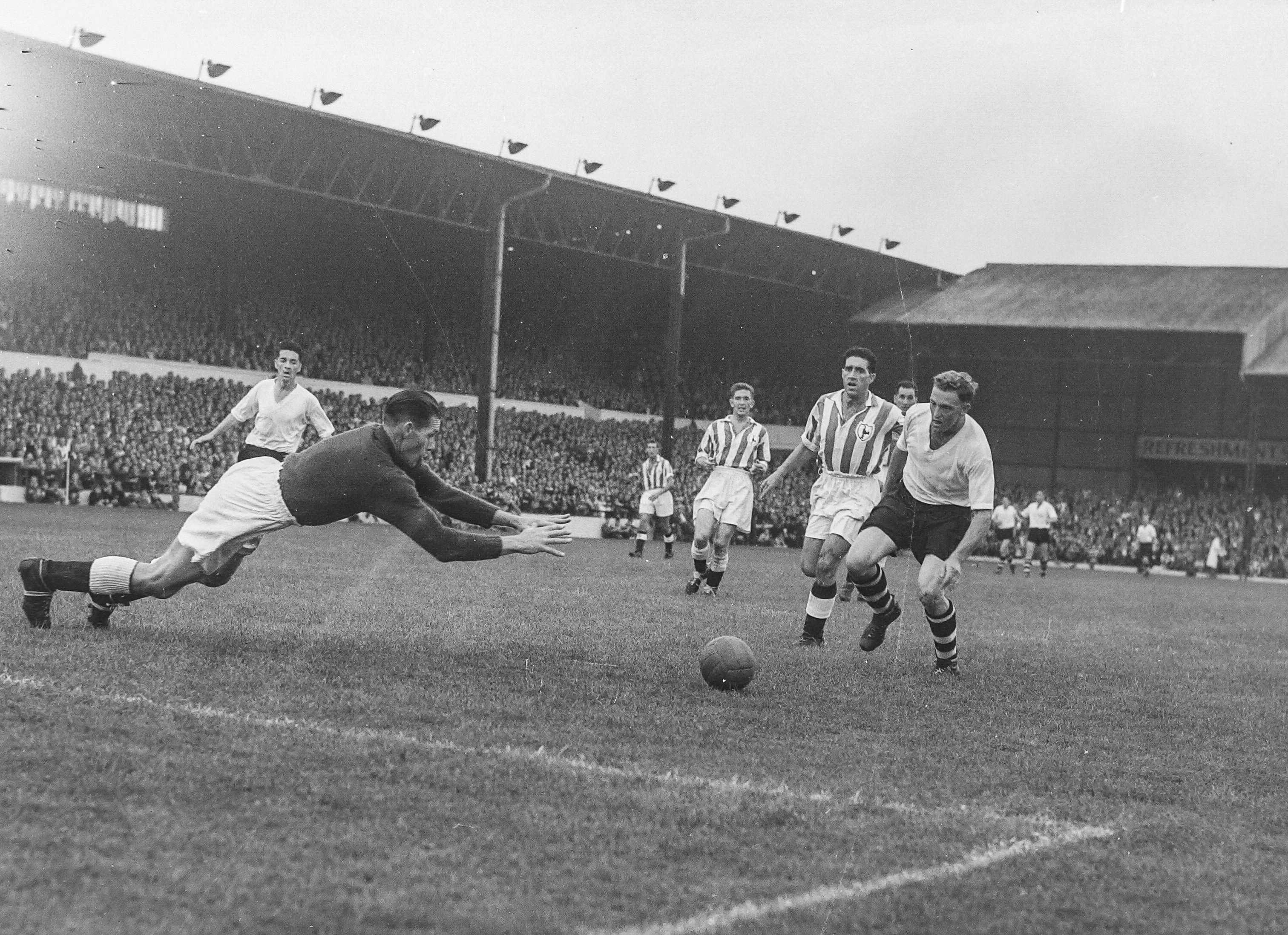 Peter MacEwan | Hatters Heritage | A History of Luton Town FC
