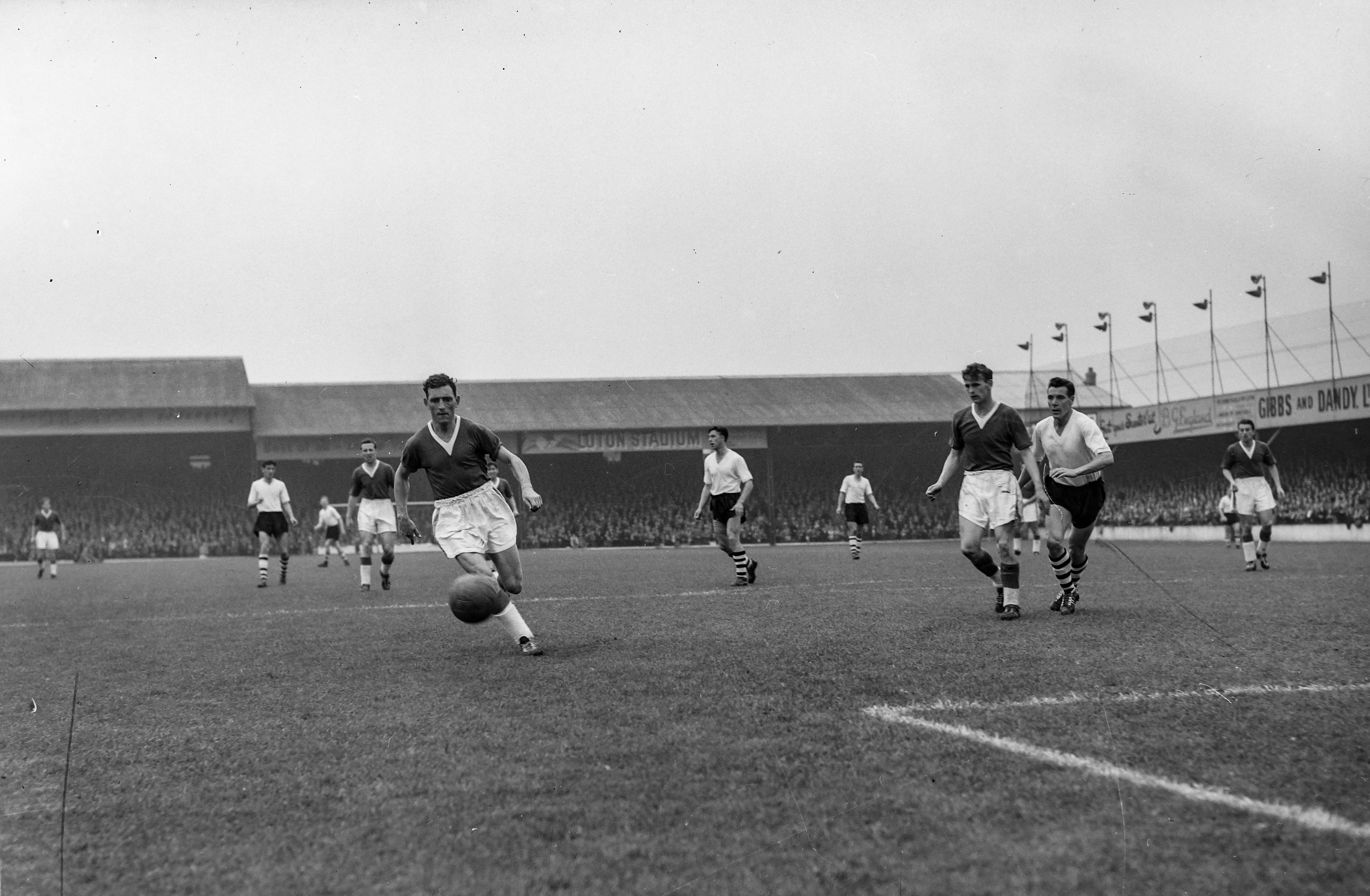 Luton Town FC vs Everton (21st Sep 1957) | Hatters Heritage | A History ...