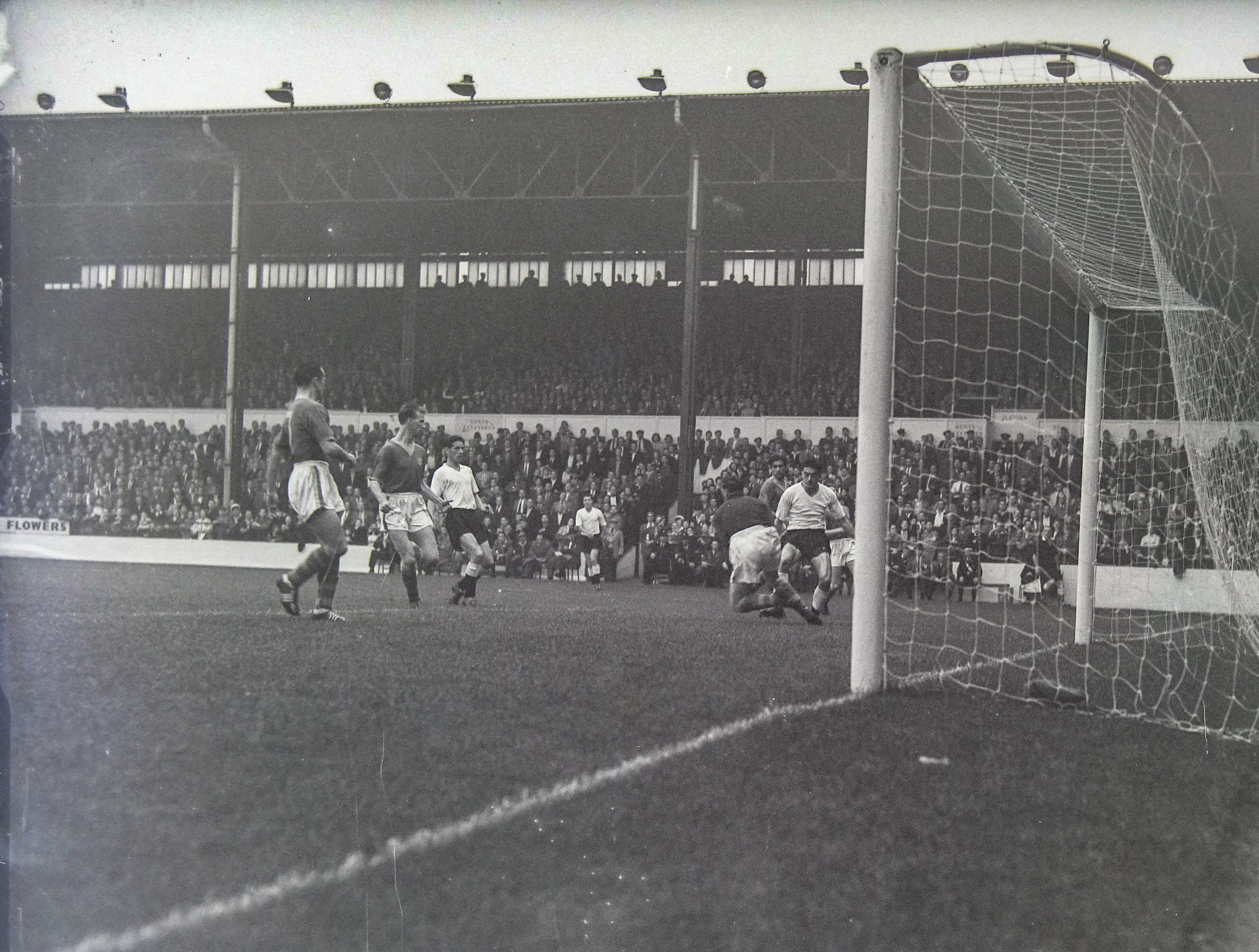 Gordon Turner | Hatters Heritage | A History of Luton Town FC