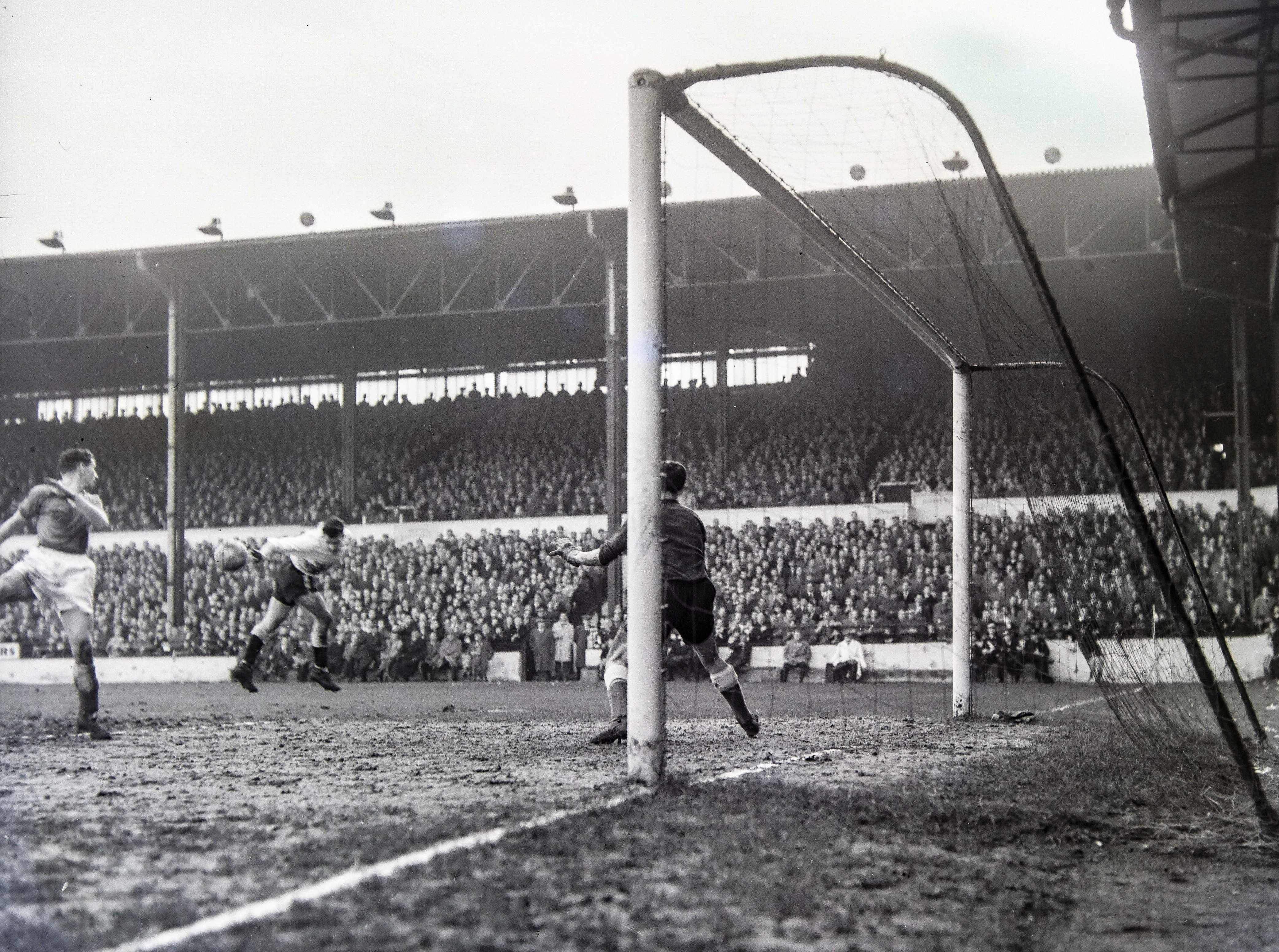 Joe McBride | Hatters Heritage | A History of Luton Town FC