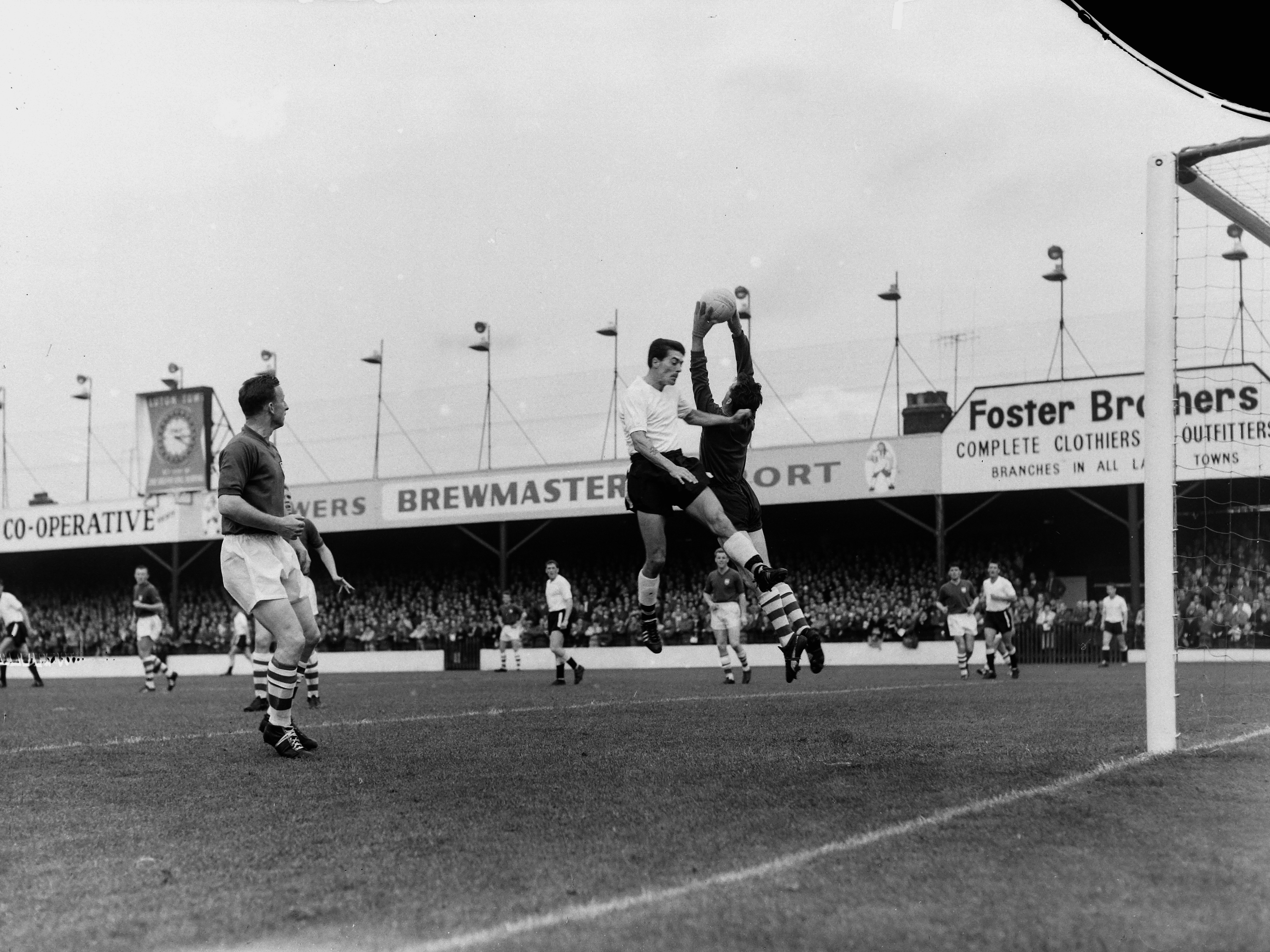 Luton Town FC vs Preston North End (19th Aug 1961) | Hatters Heritage ...