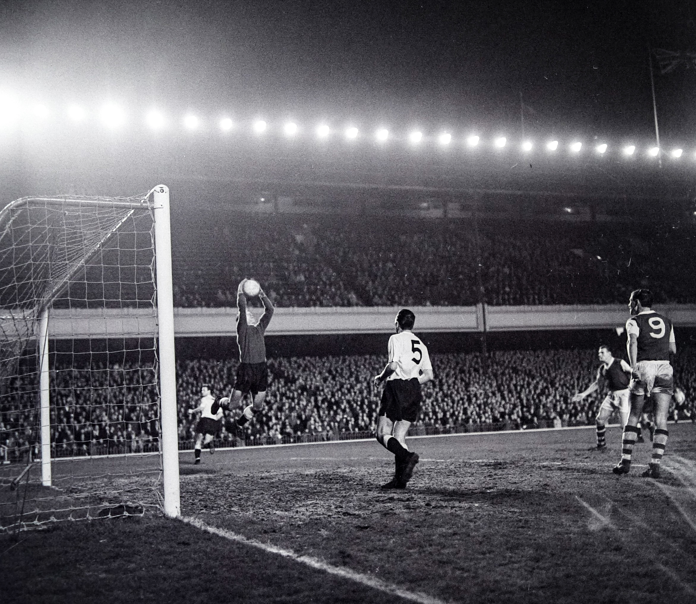 Ron Baynham | Hatters Heritage | A History of Luton Town FC