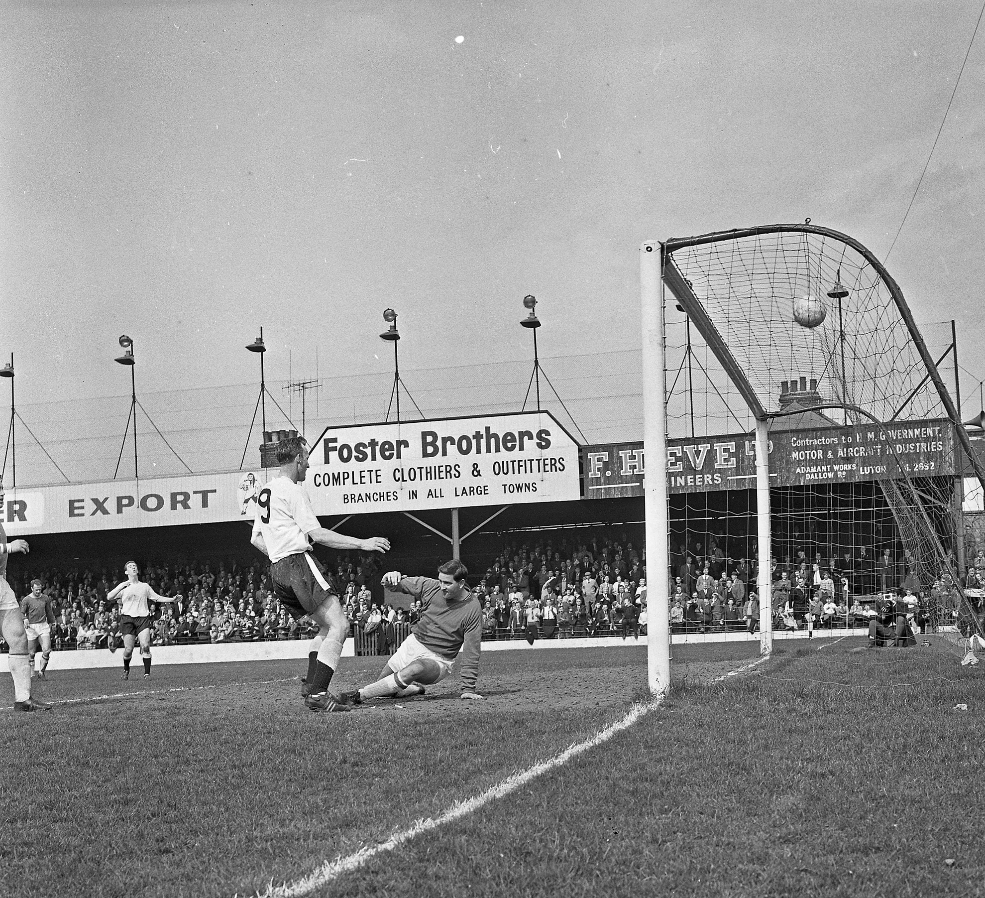 Luton Town FC vs Leyton Orient (23rd Apr 1962) | Hatters Heritage | A ...