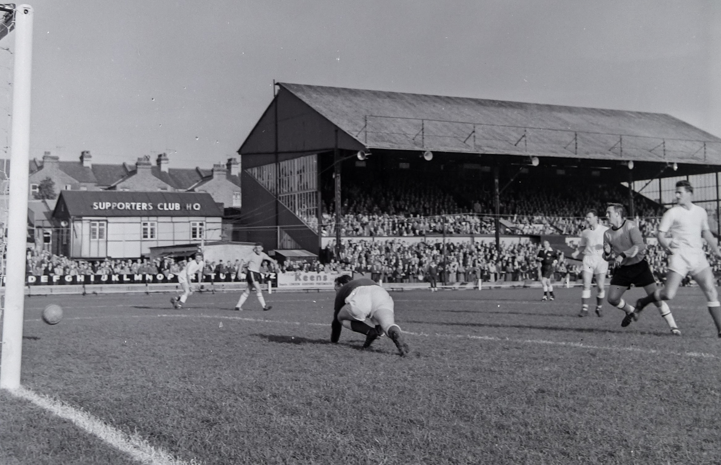 Ron Baynham | Hatters Heritage | A History of Luton Town FC