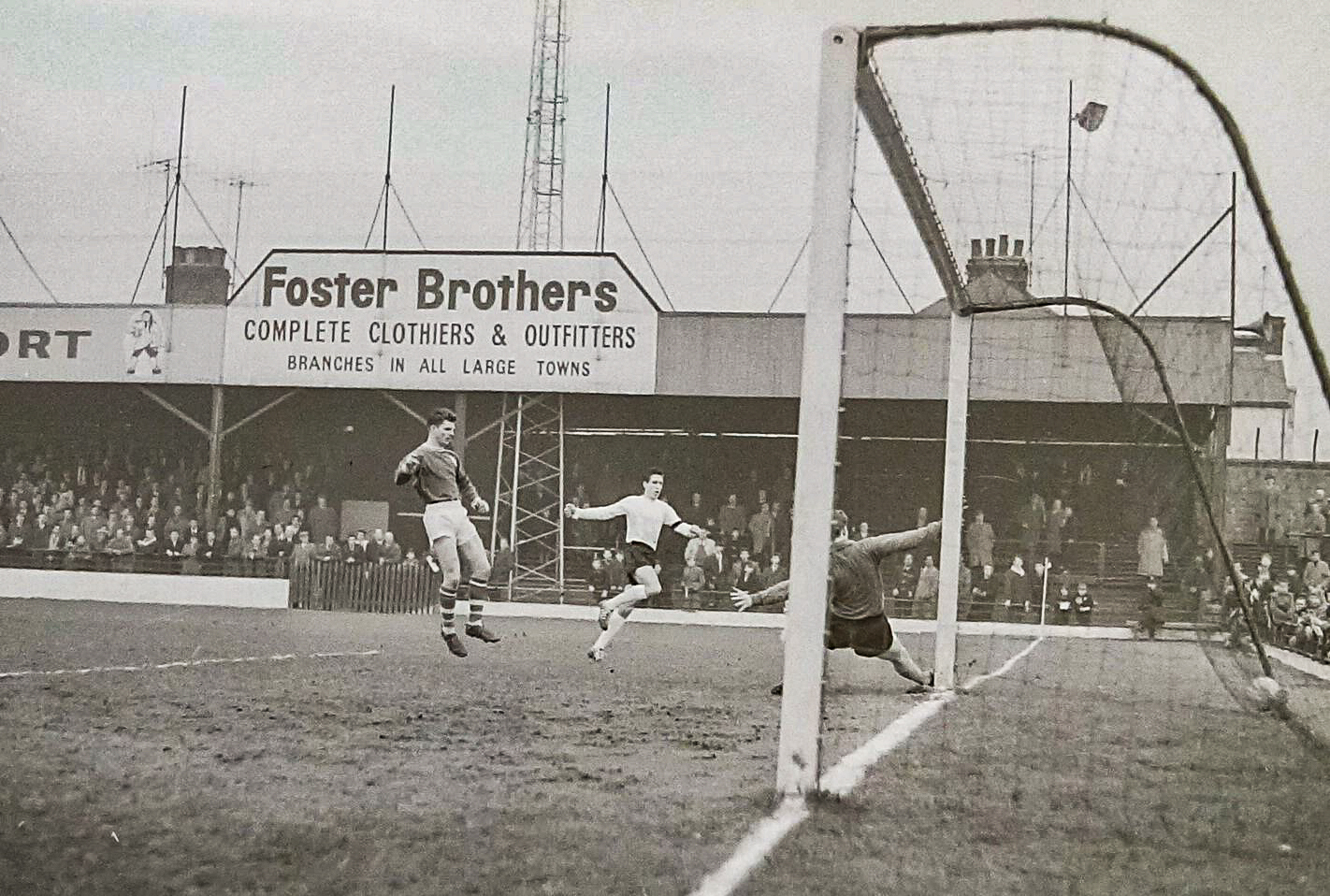Gordon Riddick | Hatters Heritage | A History of Luton Town FC