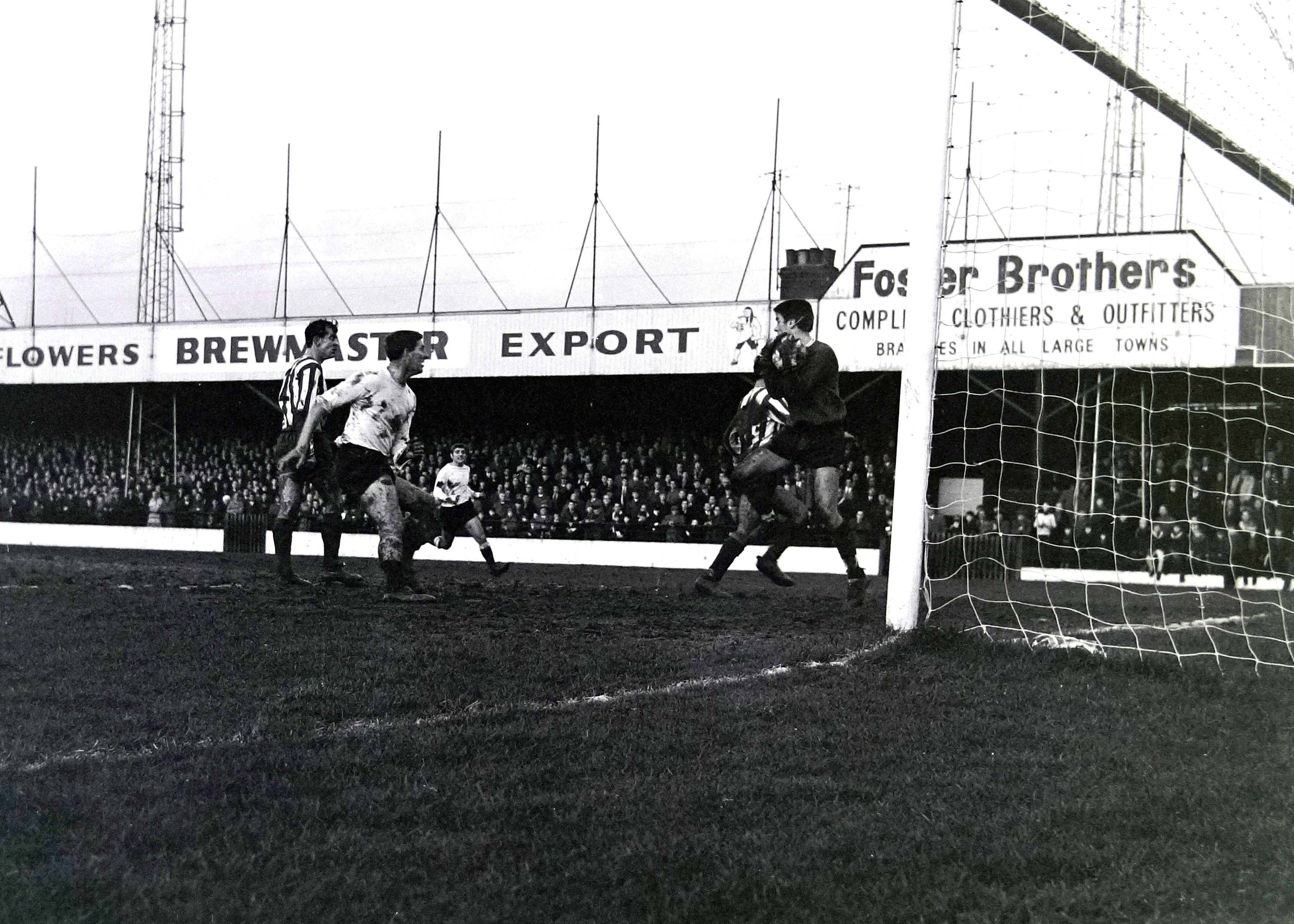 Derek Kevan | Hatters Heritage | A History of Luton Town FC