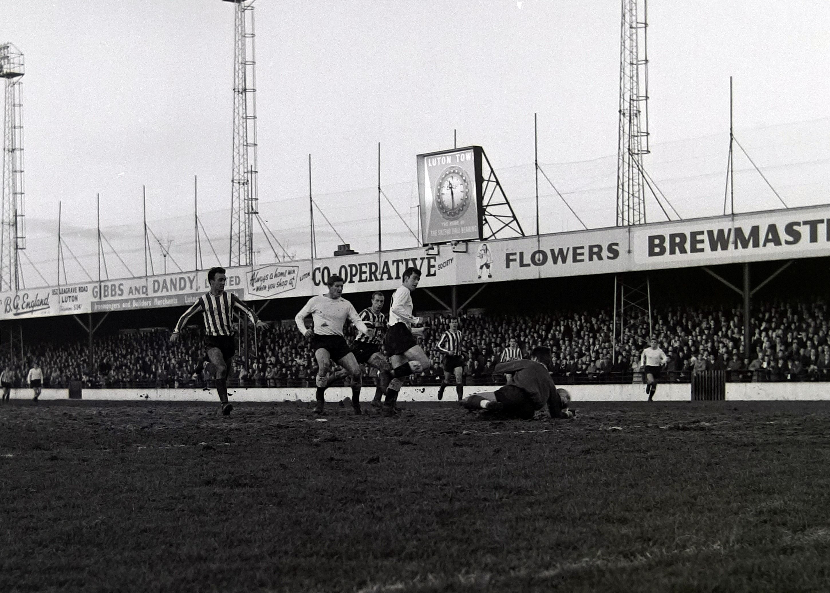 Bruce Rioch | Hatters Heritage | A History of Luton Town FC