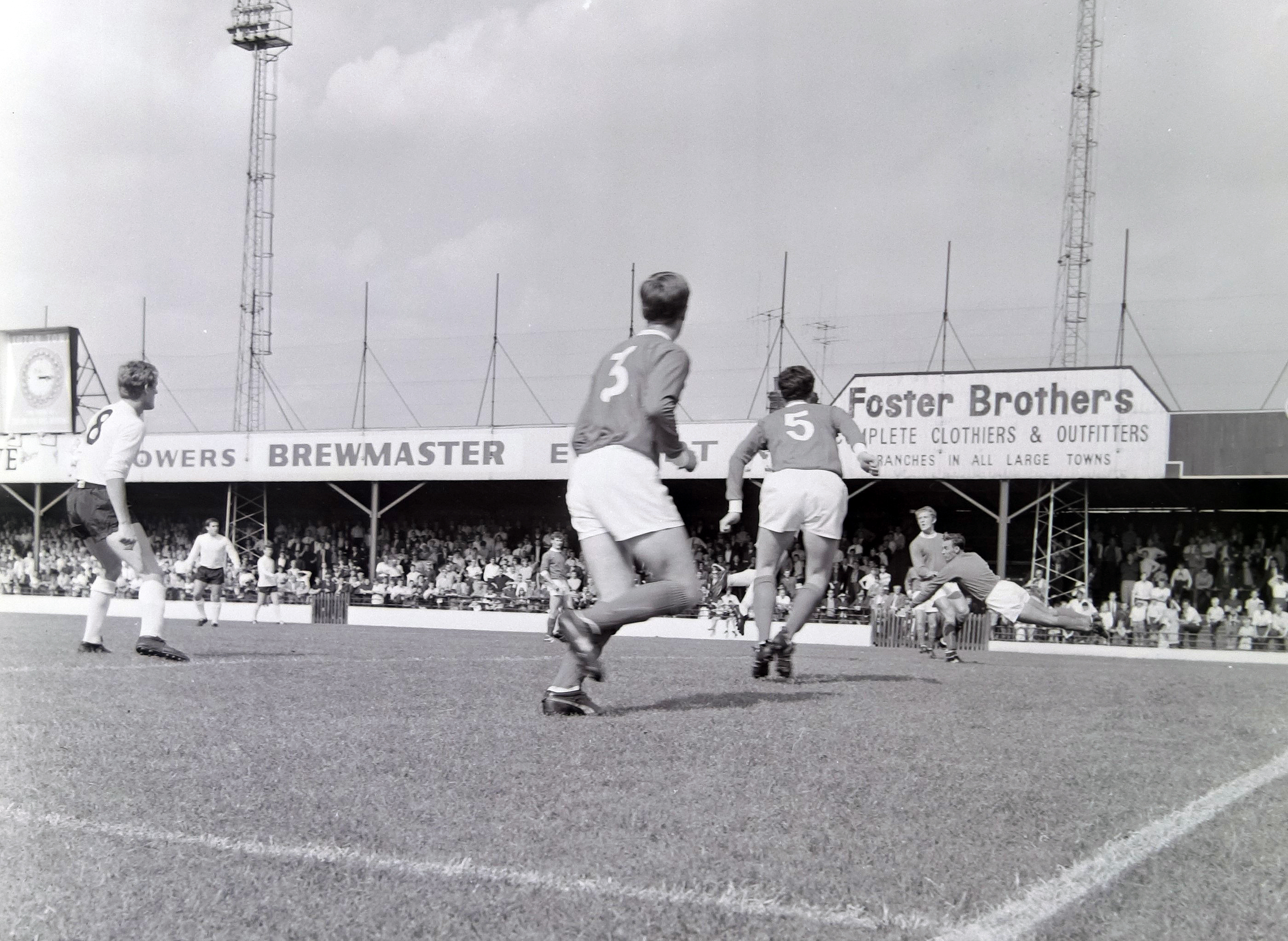 Luton Town FC vs Barnsley (26th Aug 1967) | Hatters Heritage | A ...