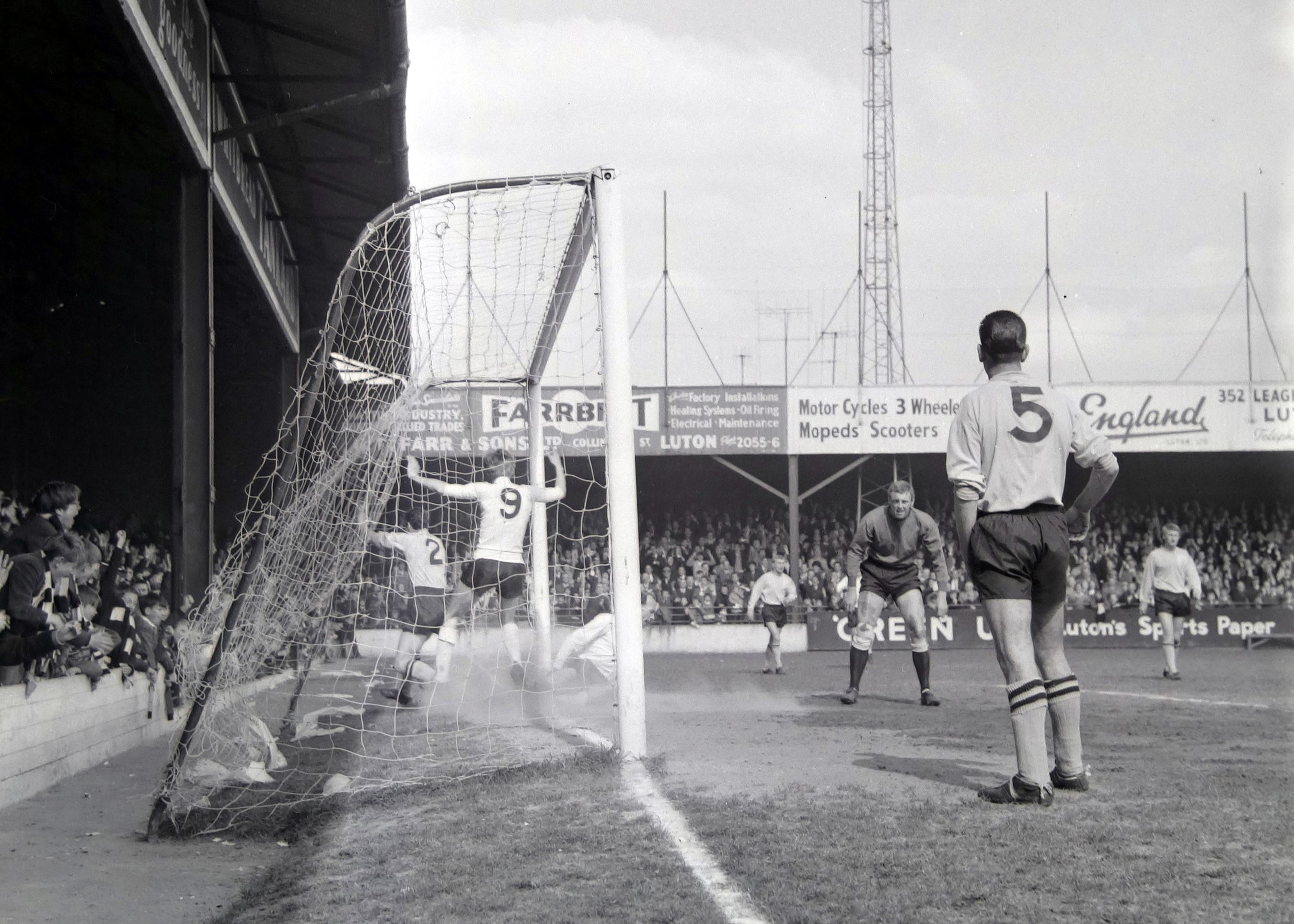 Luton Town FC vs Notts County (12th Apr 1968) | Hatters Heritage | A ...
