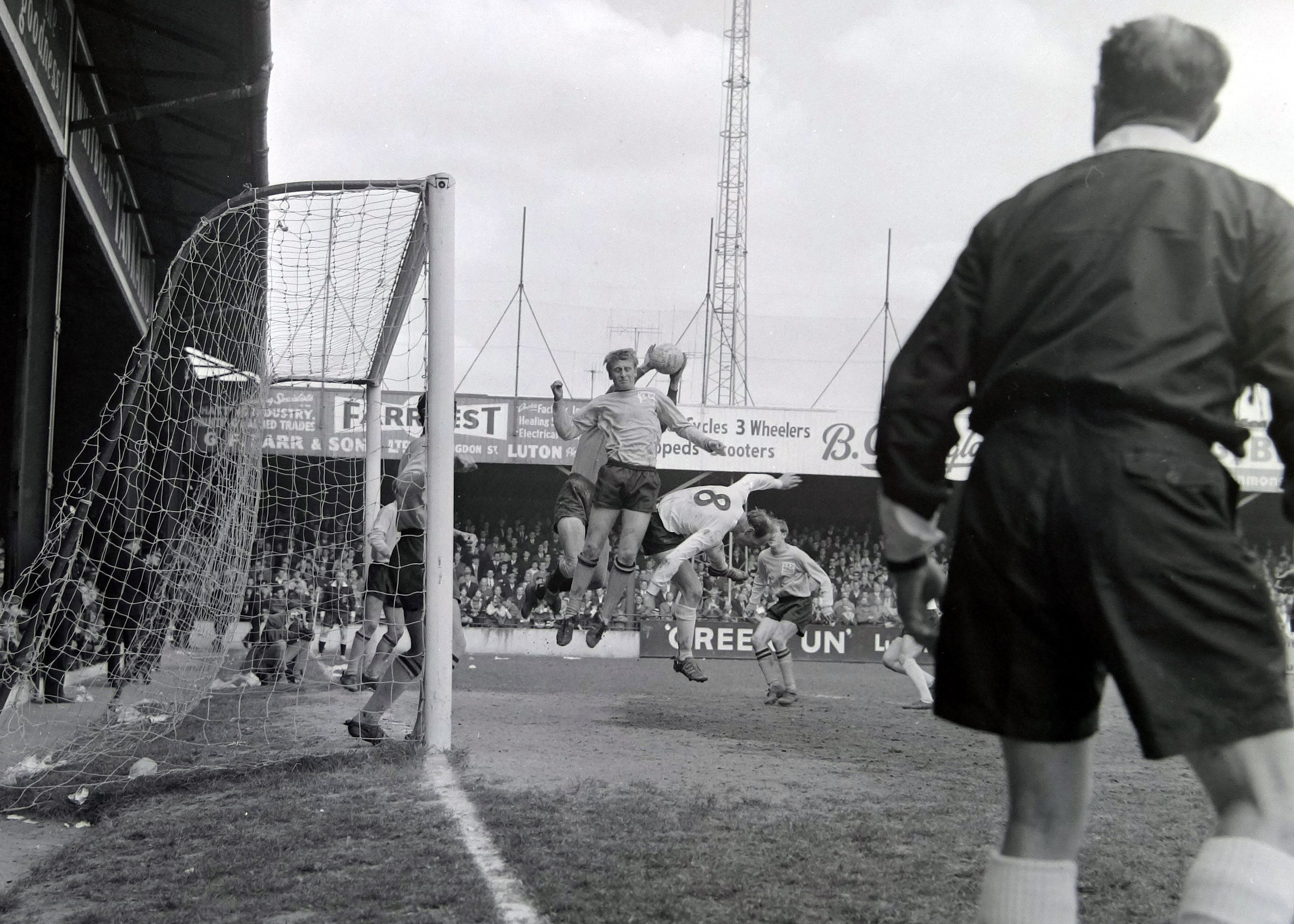 Ian Buxton | Hatters Heritage | A History of Luton Town FC