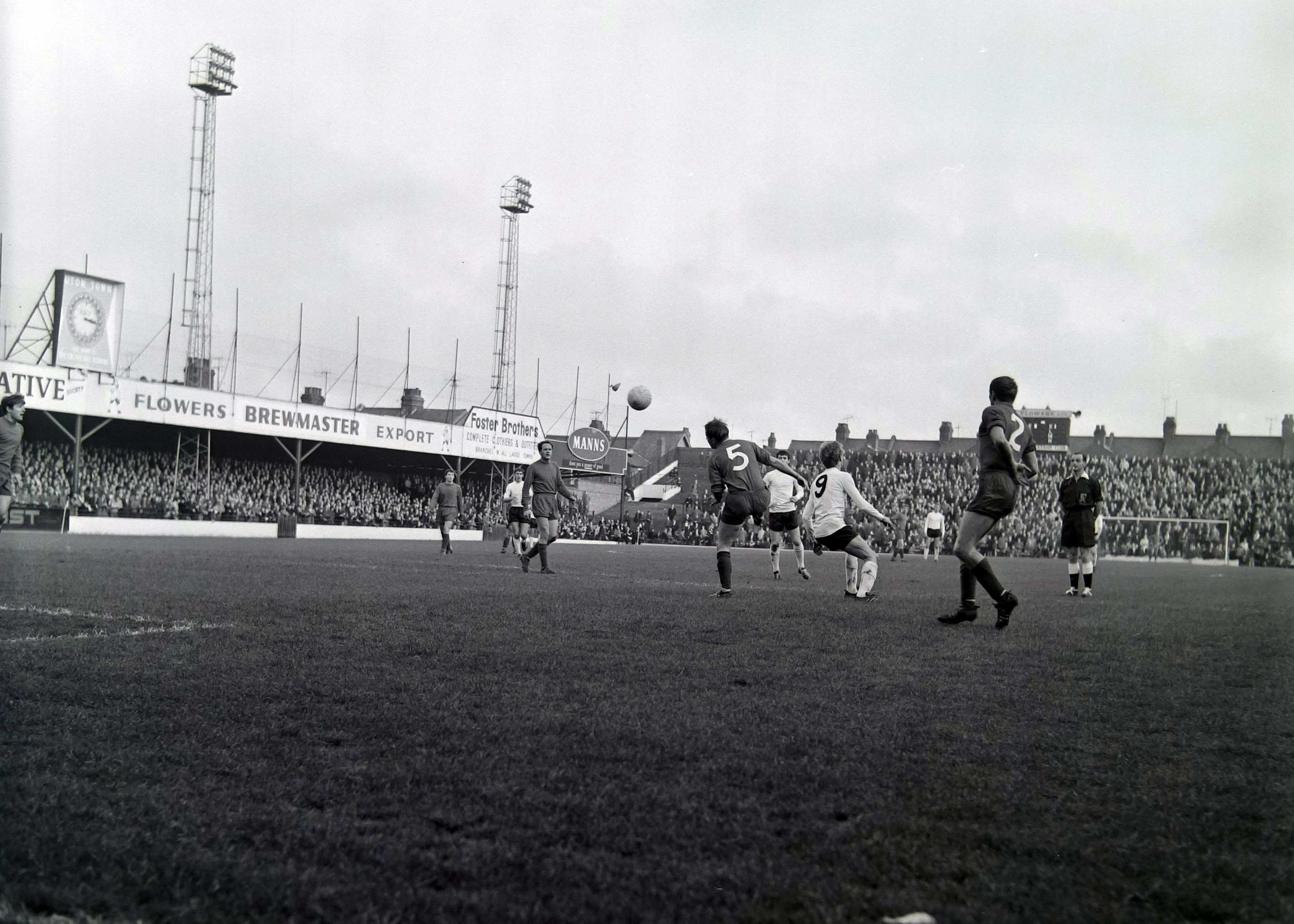 Keith Allen | Hatters Heritage | A History of Luton Town FC