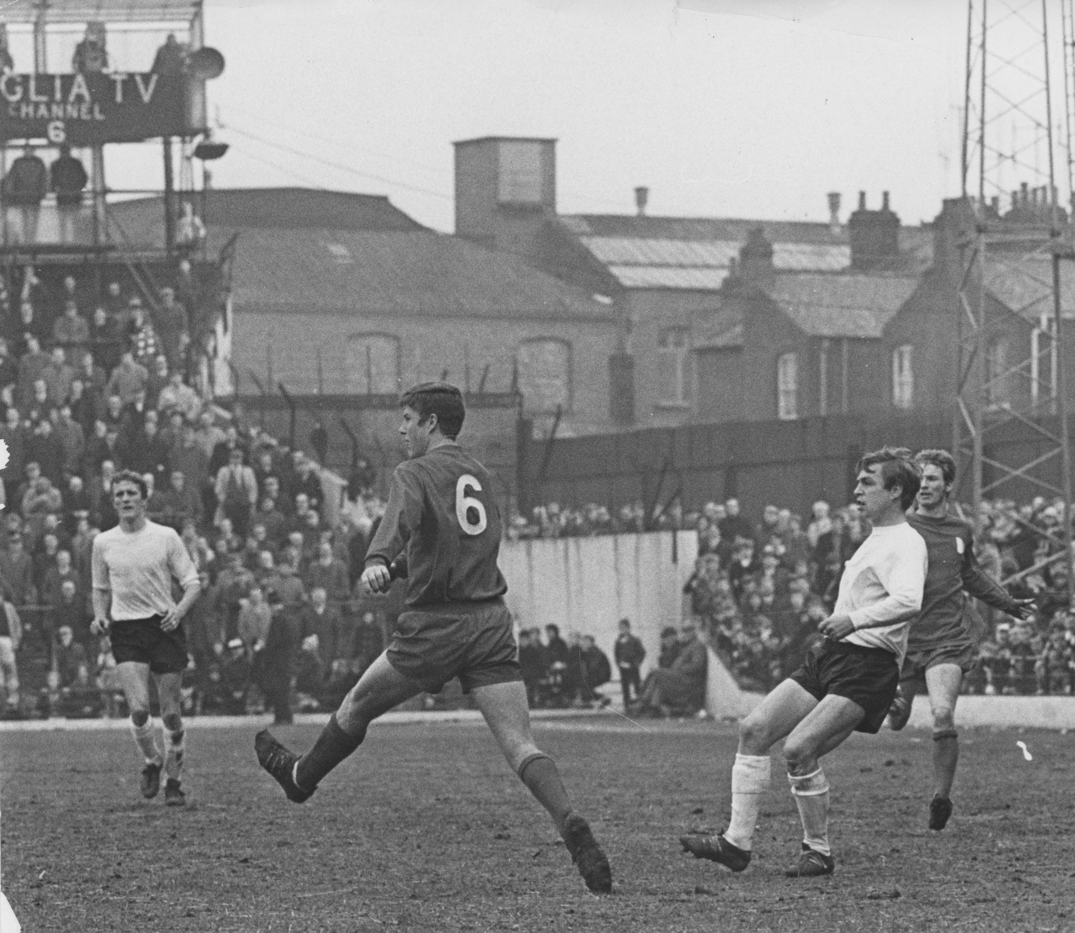 Luton Town FC vs Orient (29th Mar 1969) | Hatters Heritage | A History ...