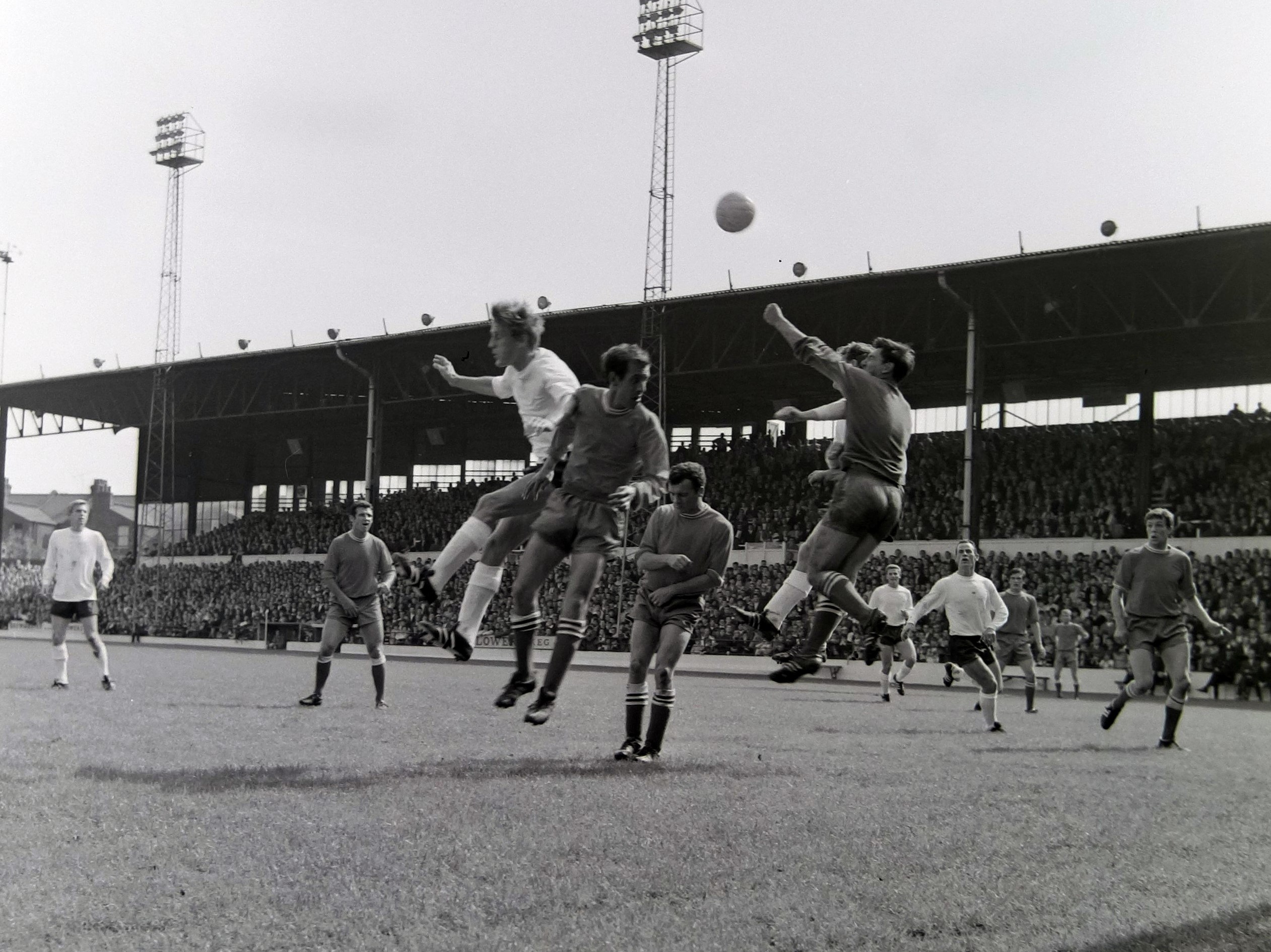 Luton Town FC vs Oldham Athletic (10th Aug 1968) | Hatters Heritage | A ...