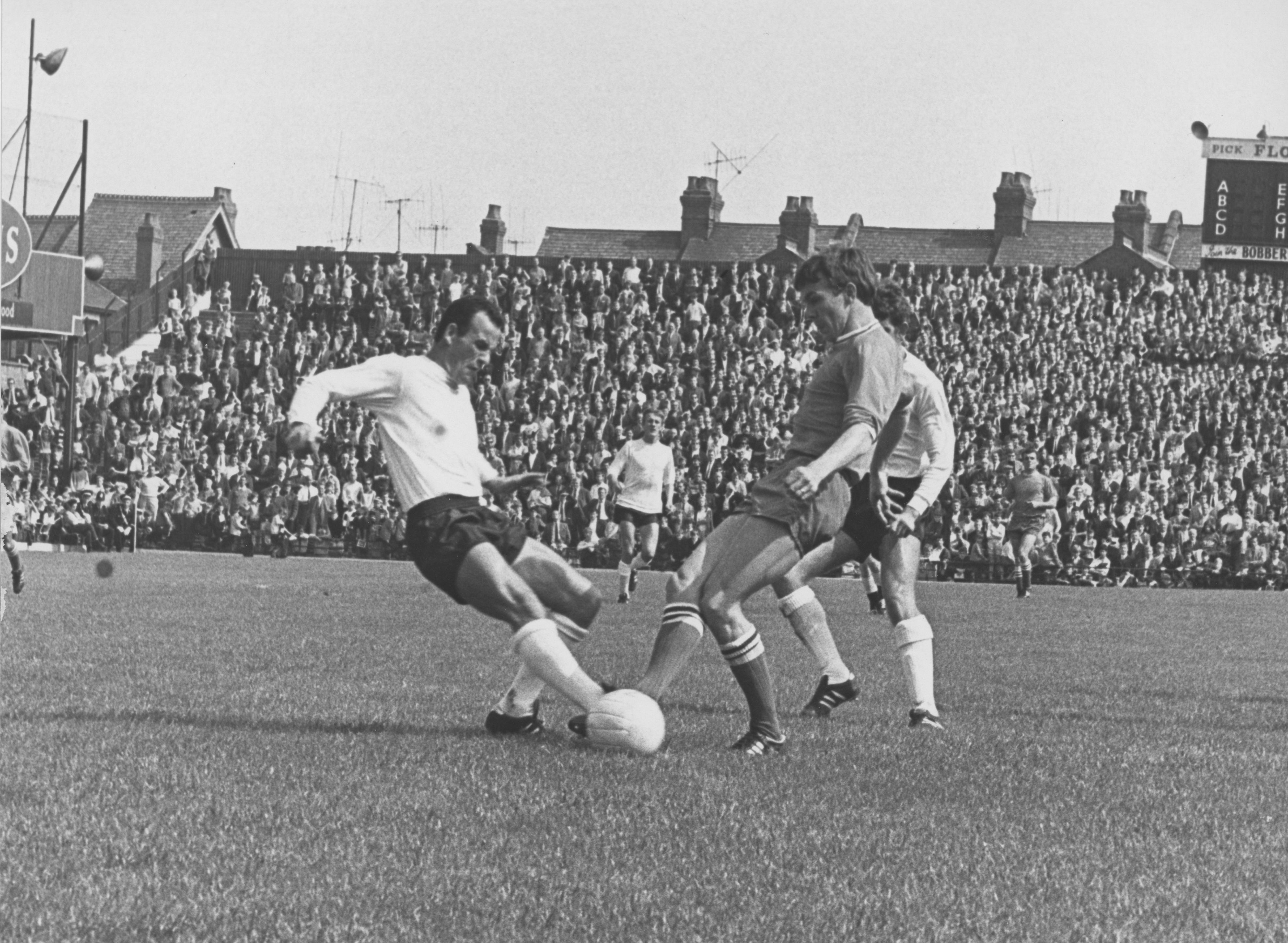 Luton Town FC vs Oldham Athletic (10th Aug 1968) | Hatters Heritage | A ...
