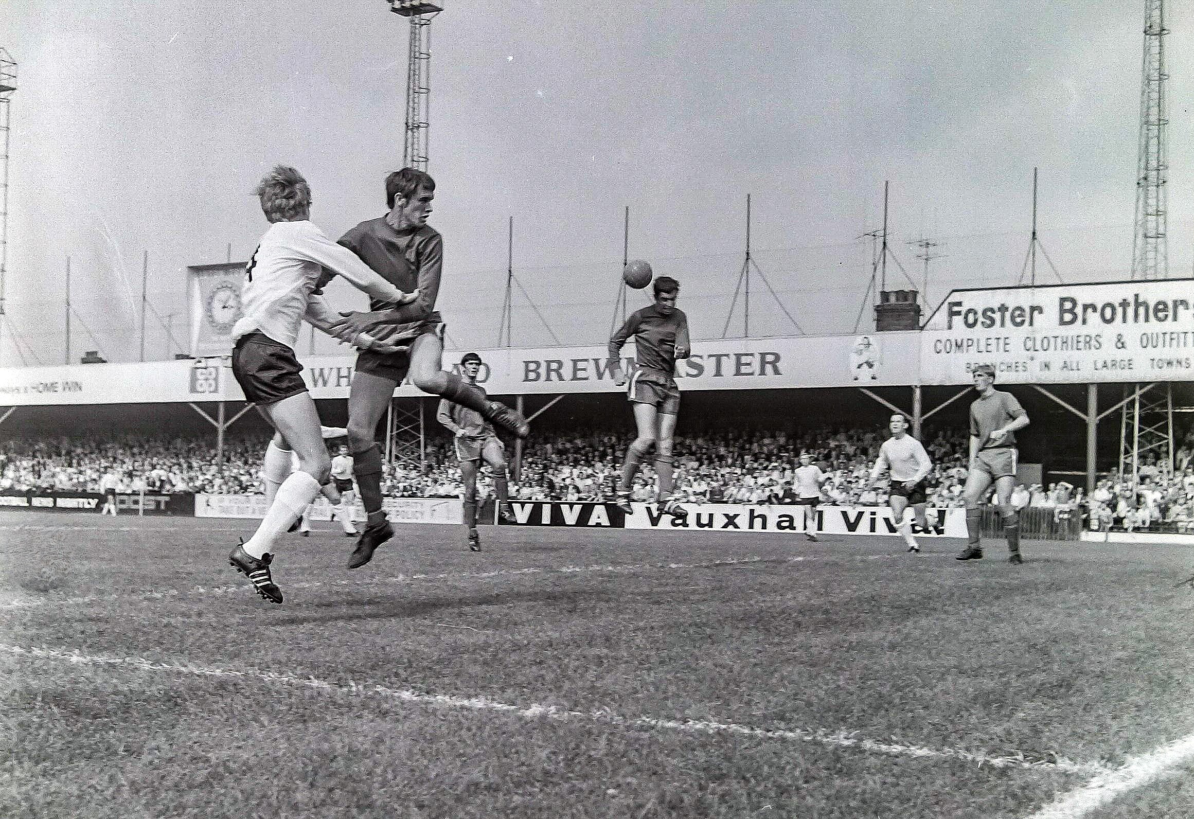 Keith Allen | Hatters Heritage | A History of Luton Town FC