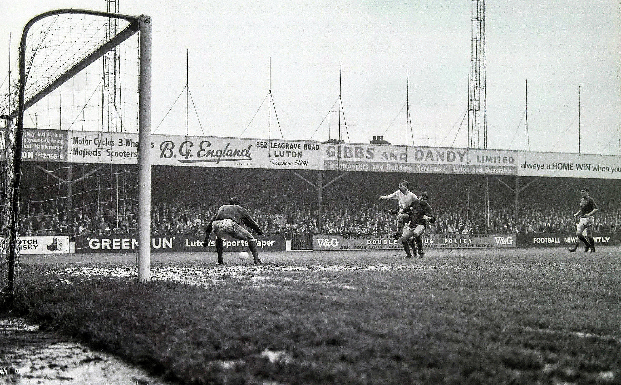 Brian Lewis | Hatters Heritage | A History of Luton Town FC