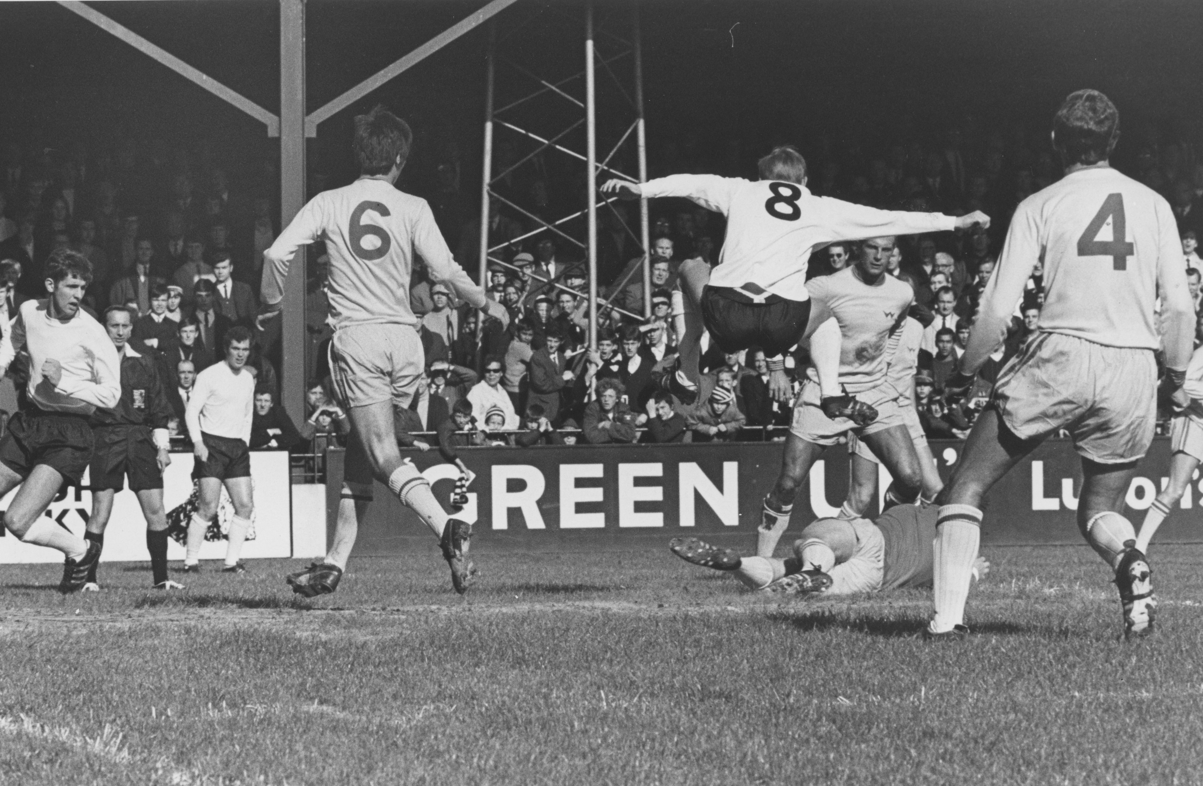 Brian Lewis | Hatters Heritage | A History of Luton Town FC