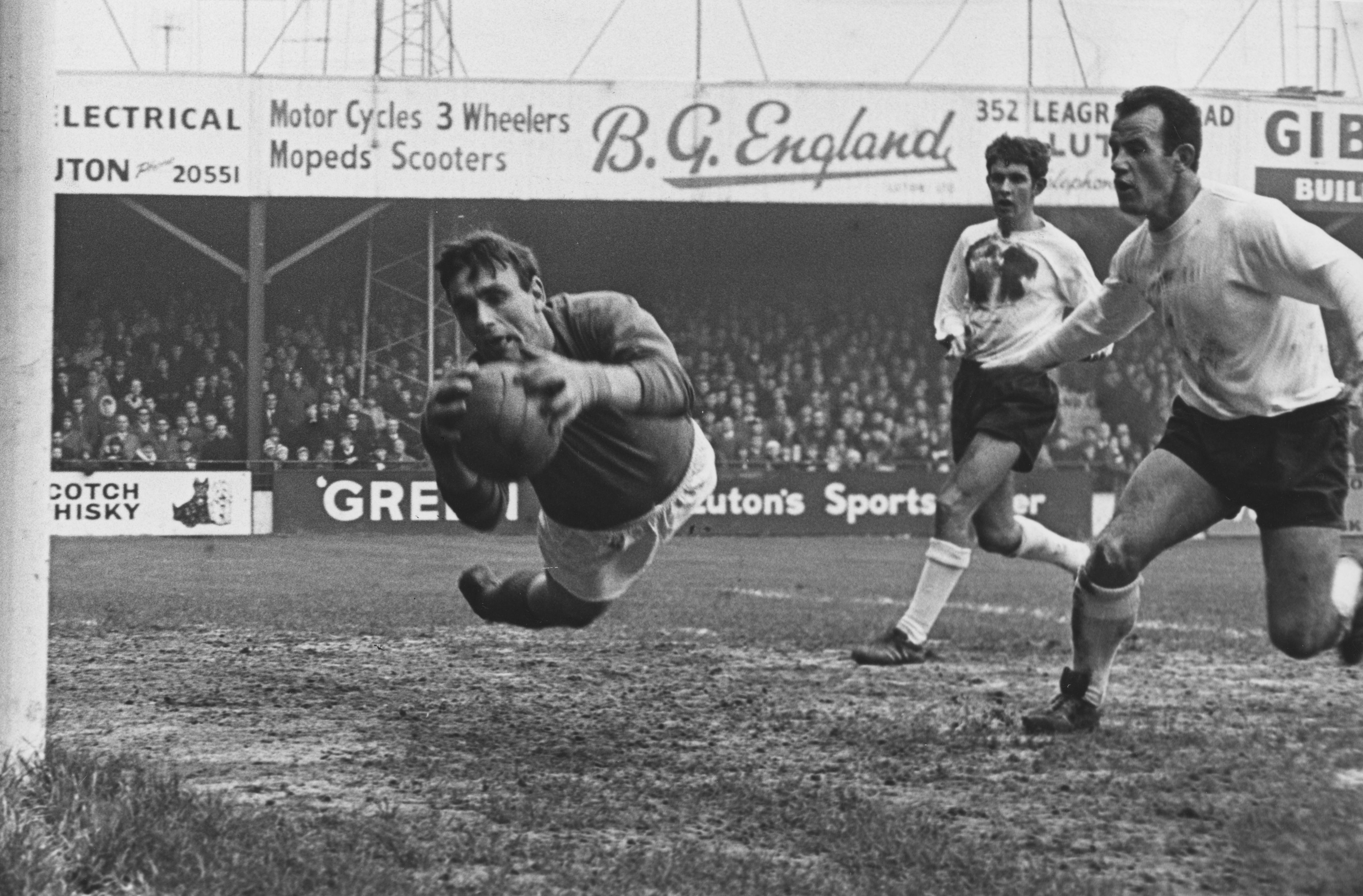 Alan Slough | Hatters Heritage | A History of Luton Town FC