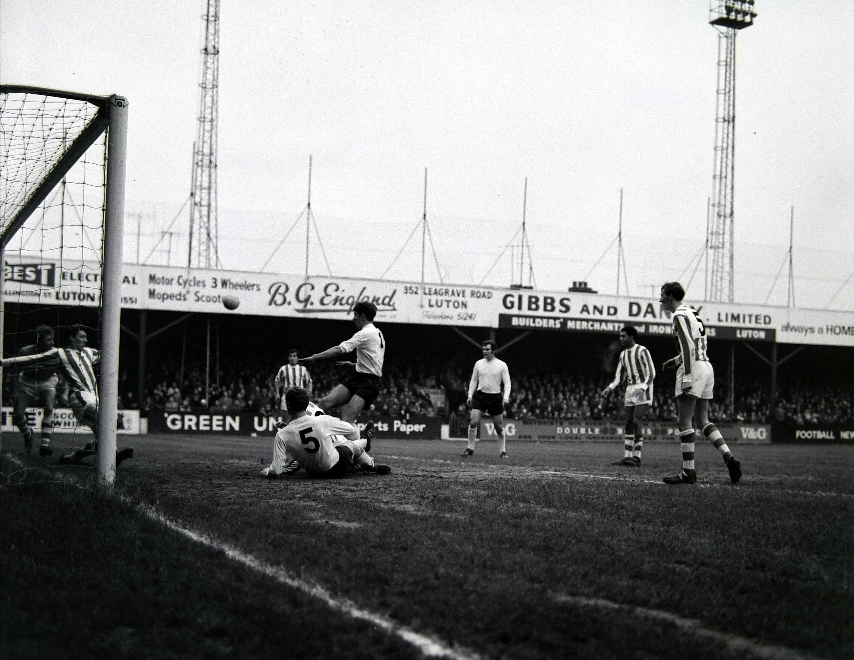 Terry Branston | Hatters Heritage | A History of Luton Town FC