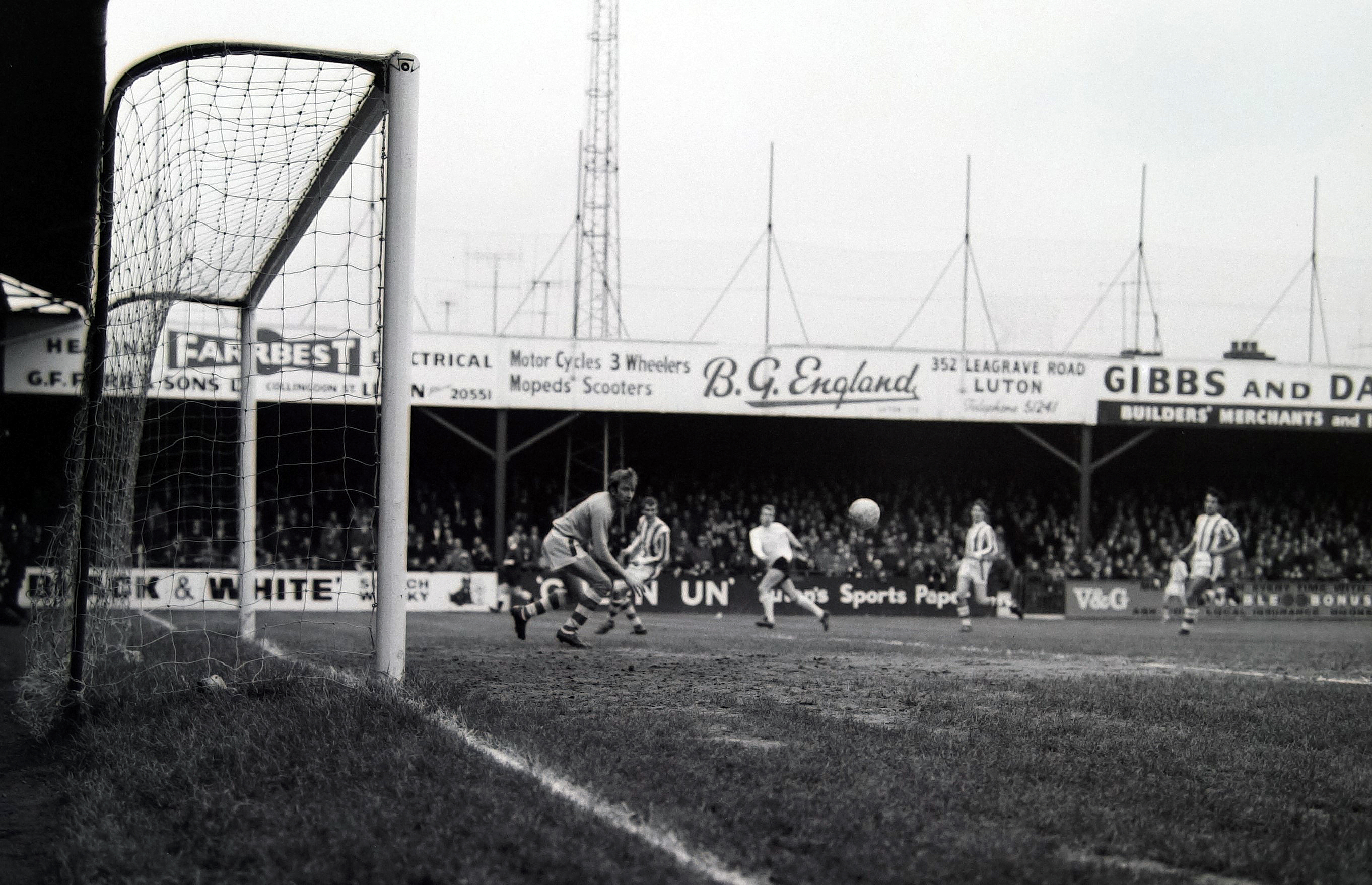 Brian Lewis | Hatters Heritage | A History of Luton Town FC