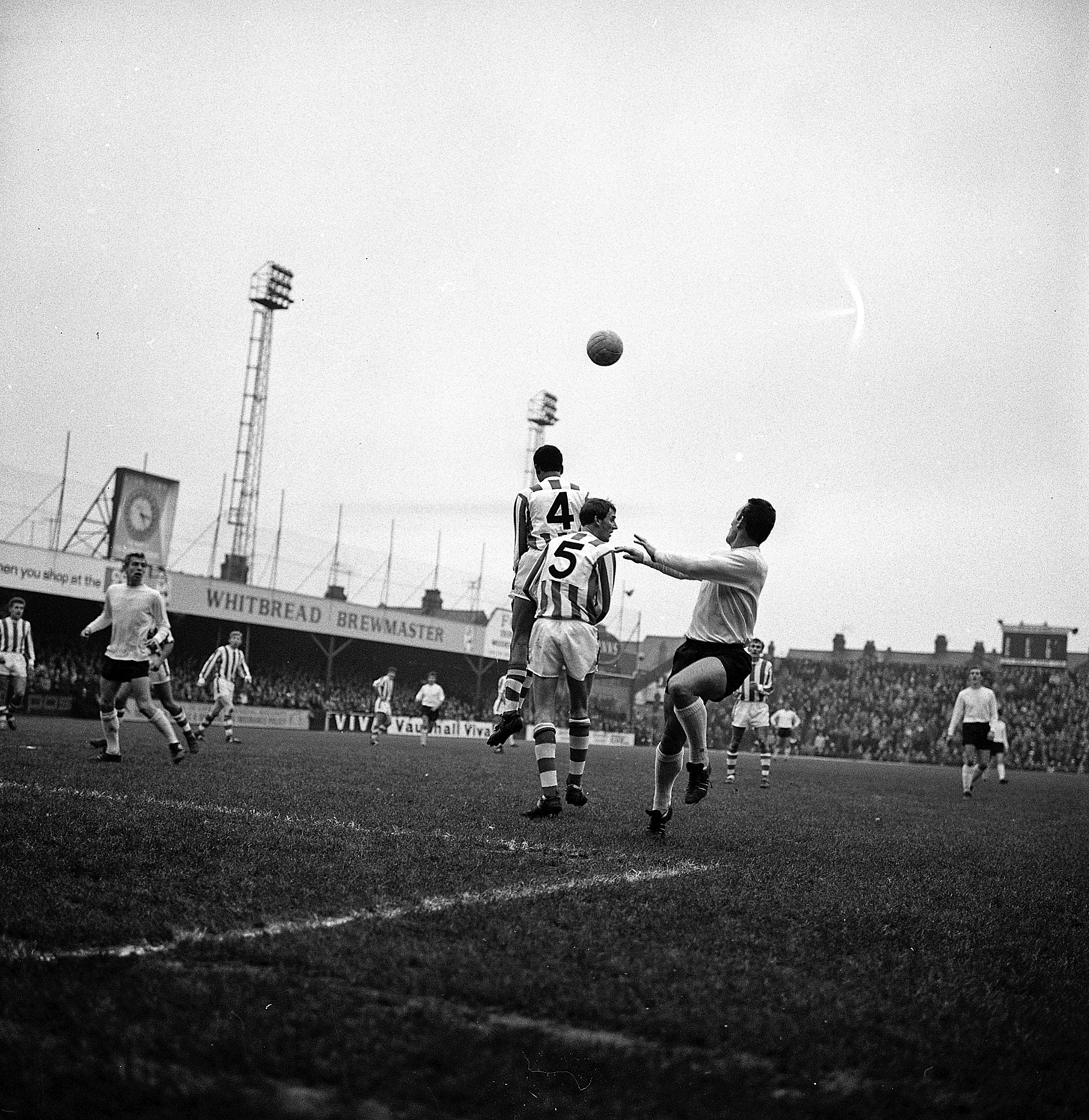 Brian Lewis | Hatters Heritage | A History of Luton Town FC