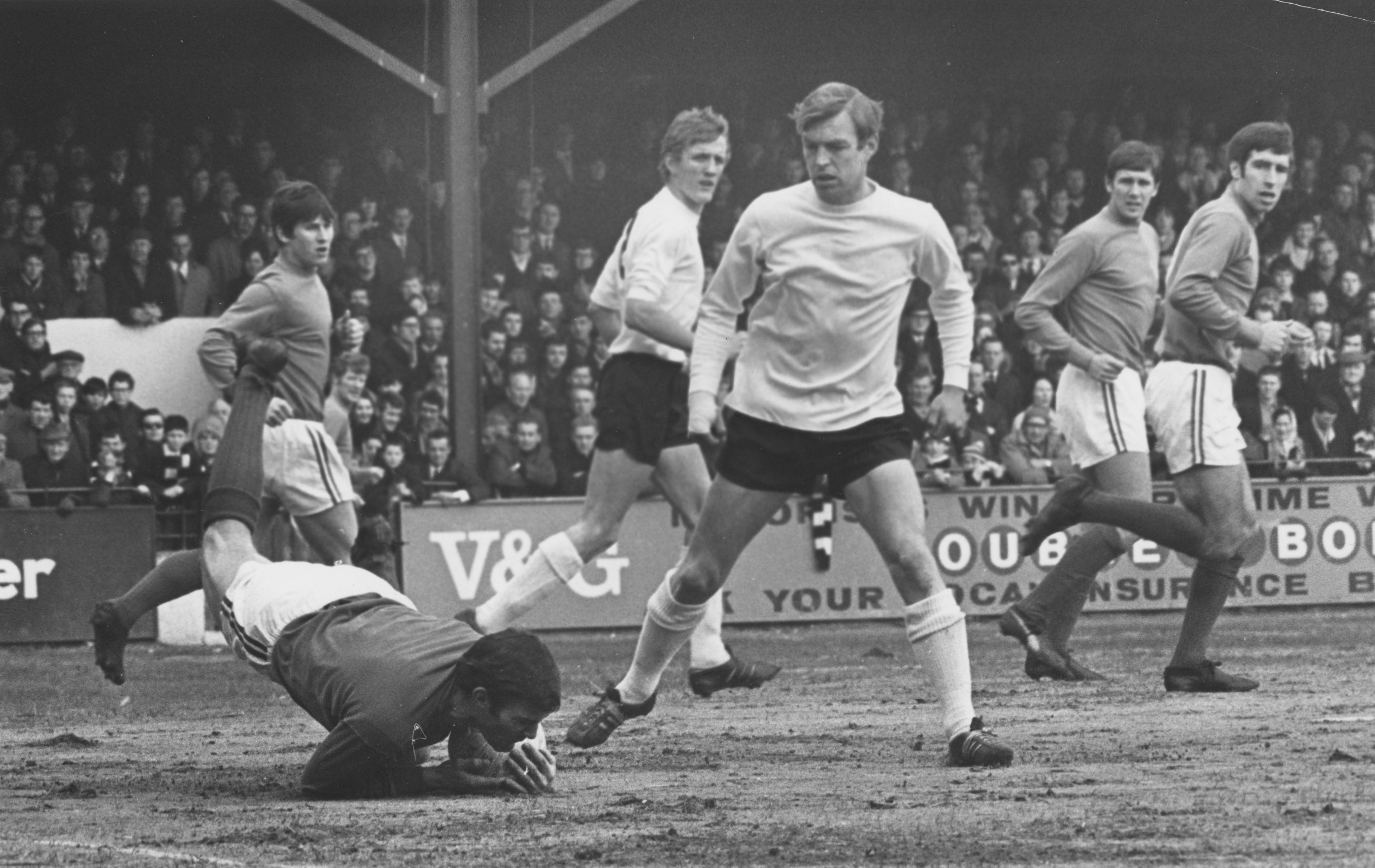 Brian Lewis | Hatters Heritage | A History of Luton Town FC