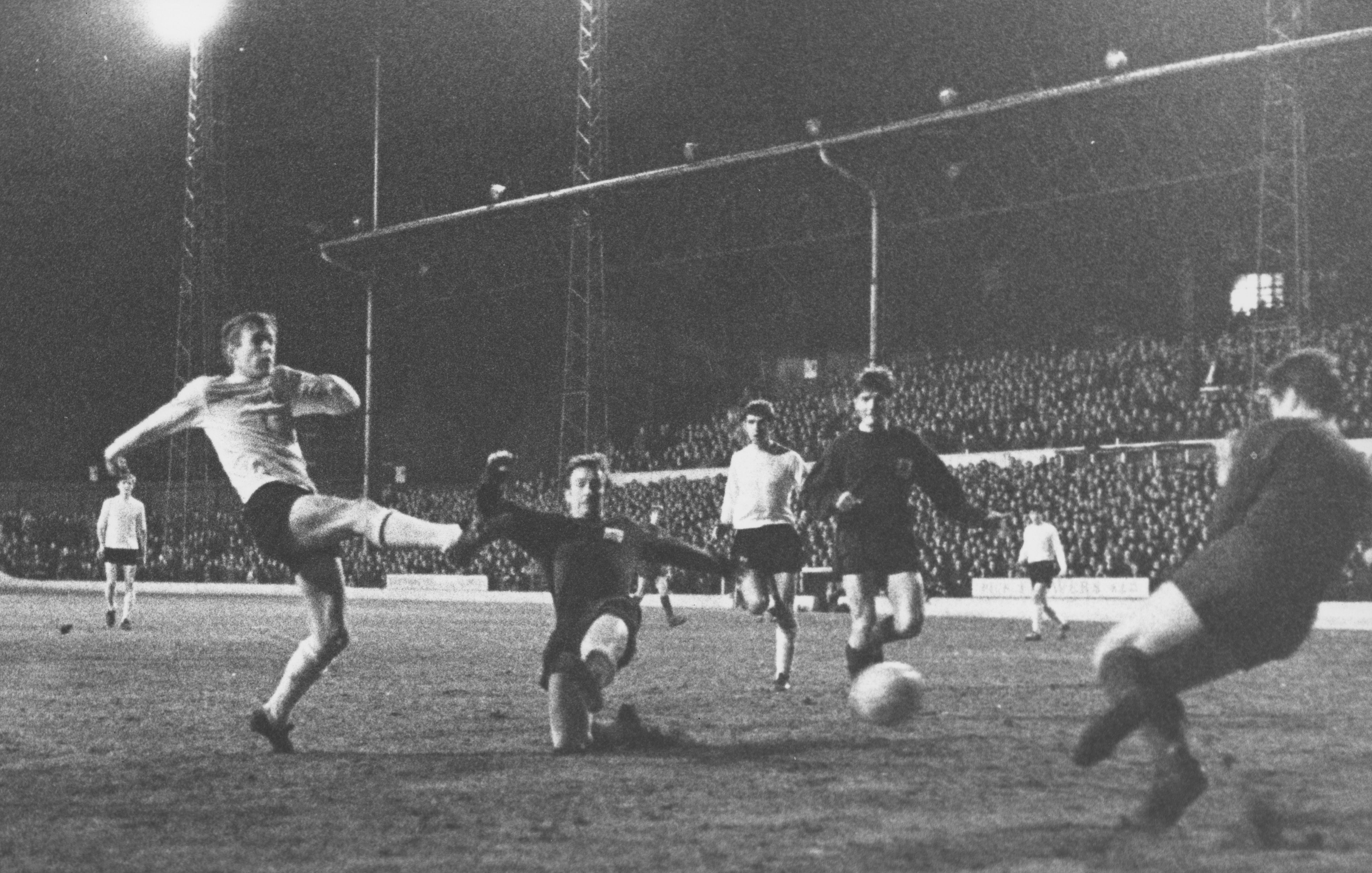 Luton Town FC vs Barrow (26th Mar 1969) | Hatters Heritage | A History ...