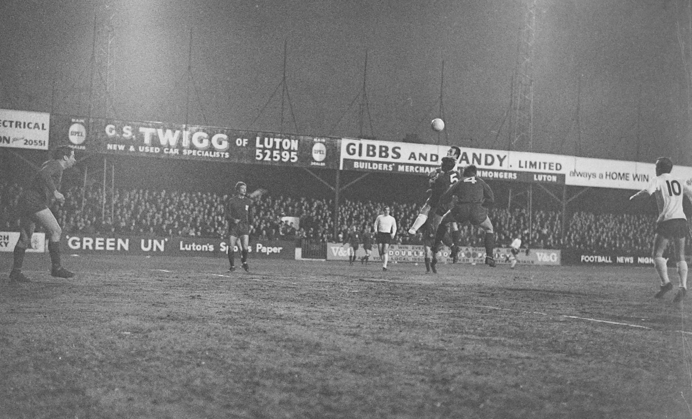 Luton Town FC vs Barrow (26th Mar 1969) | Hatters Heritage | A History ...