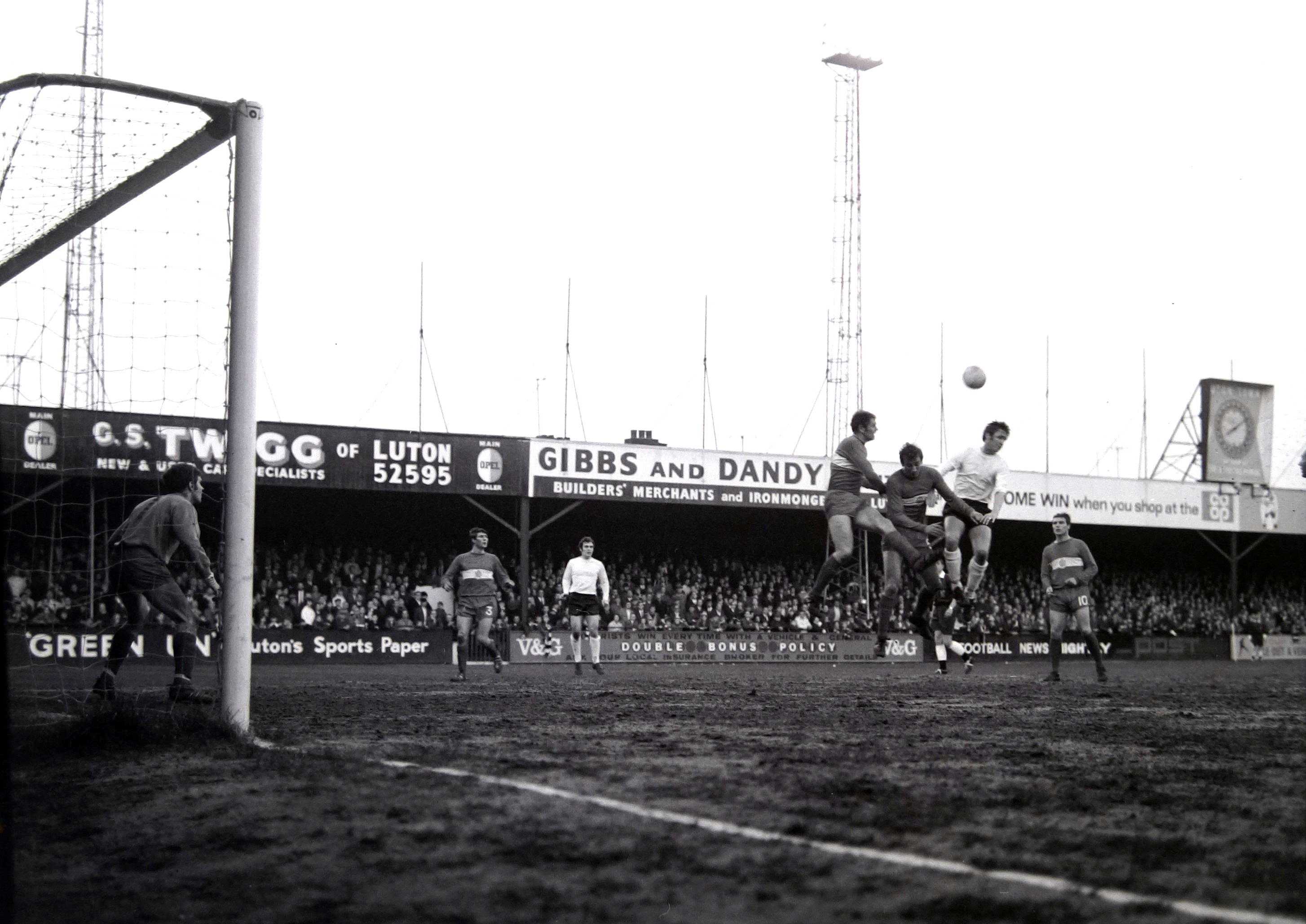 Bruce Rioch | Hatters Heritage | A History of Luton Town FC