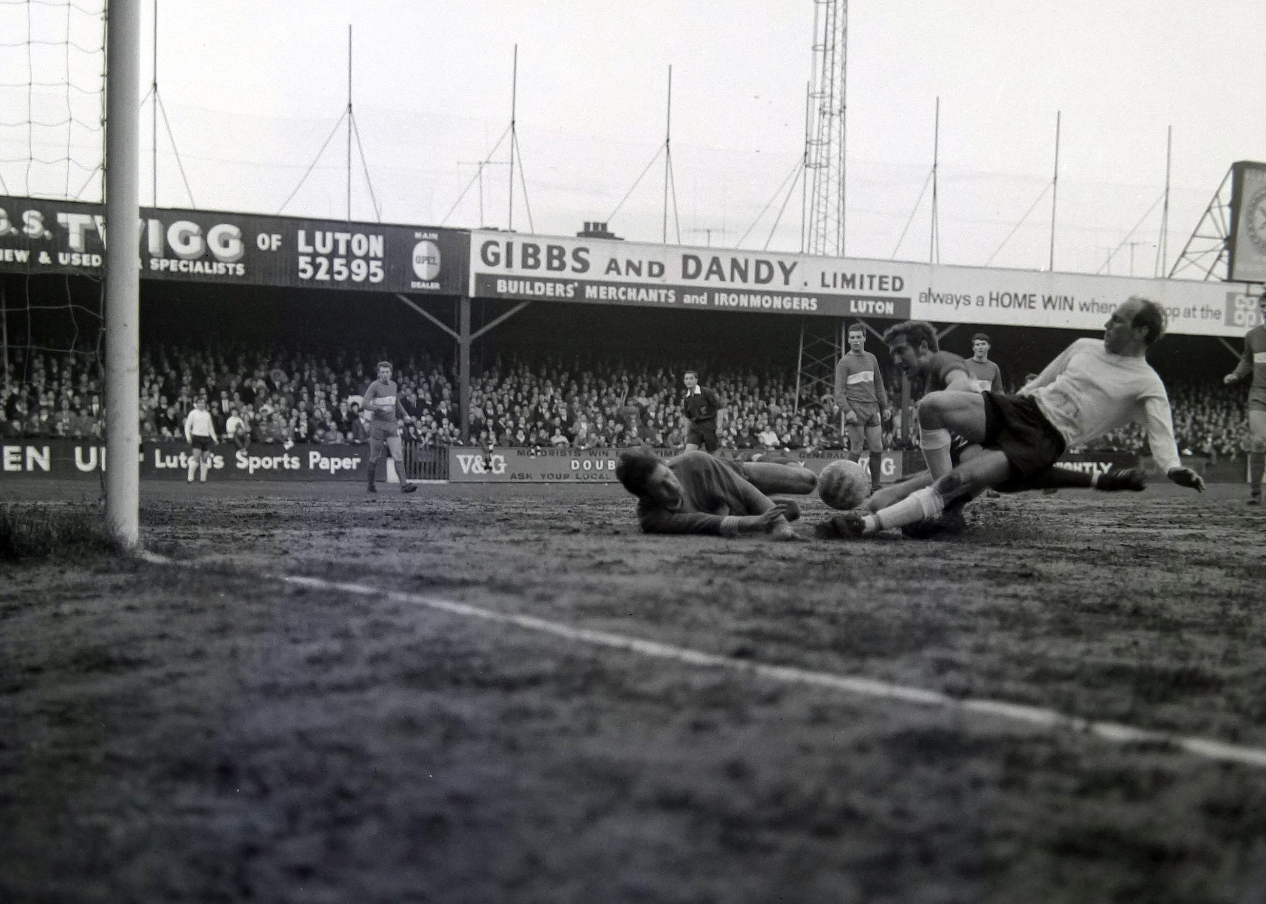 Ian Buxton | Hatters Heritage | A History of Luton Town FC