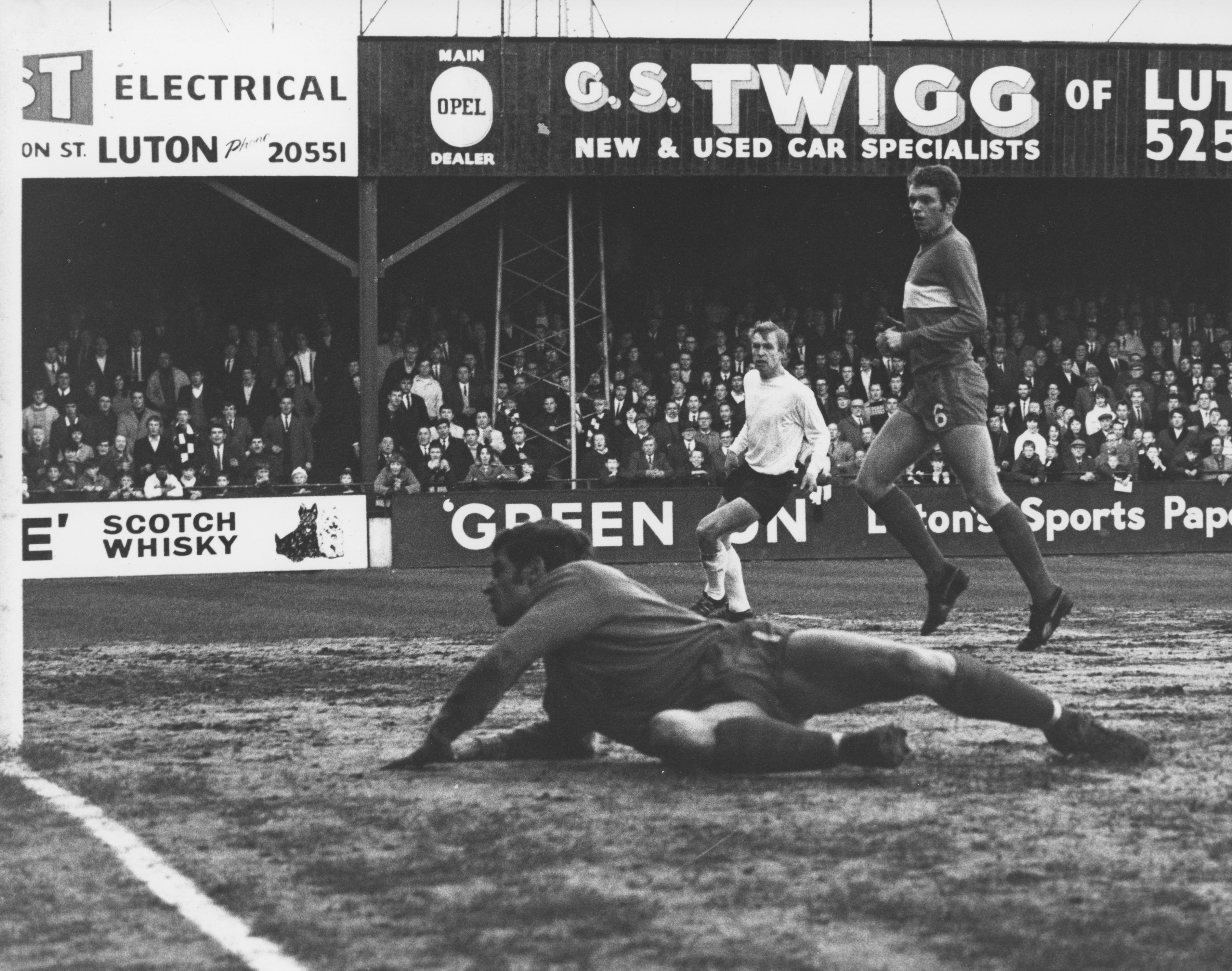 Luton Town FC vs Stockport County (25th Apr 1969) | Hatters Heritage ...