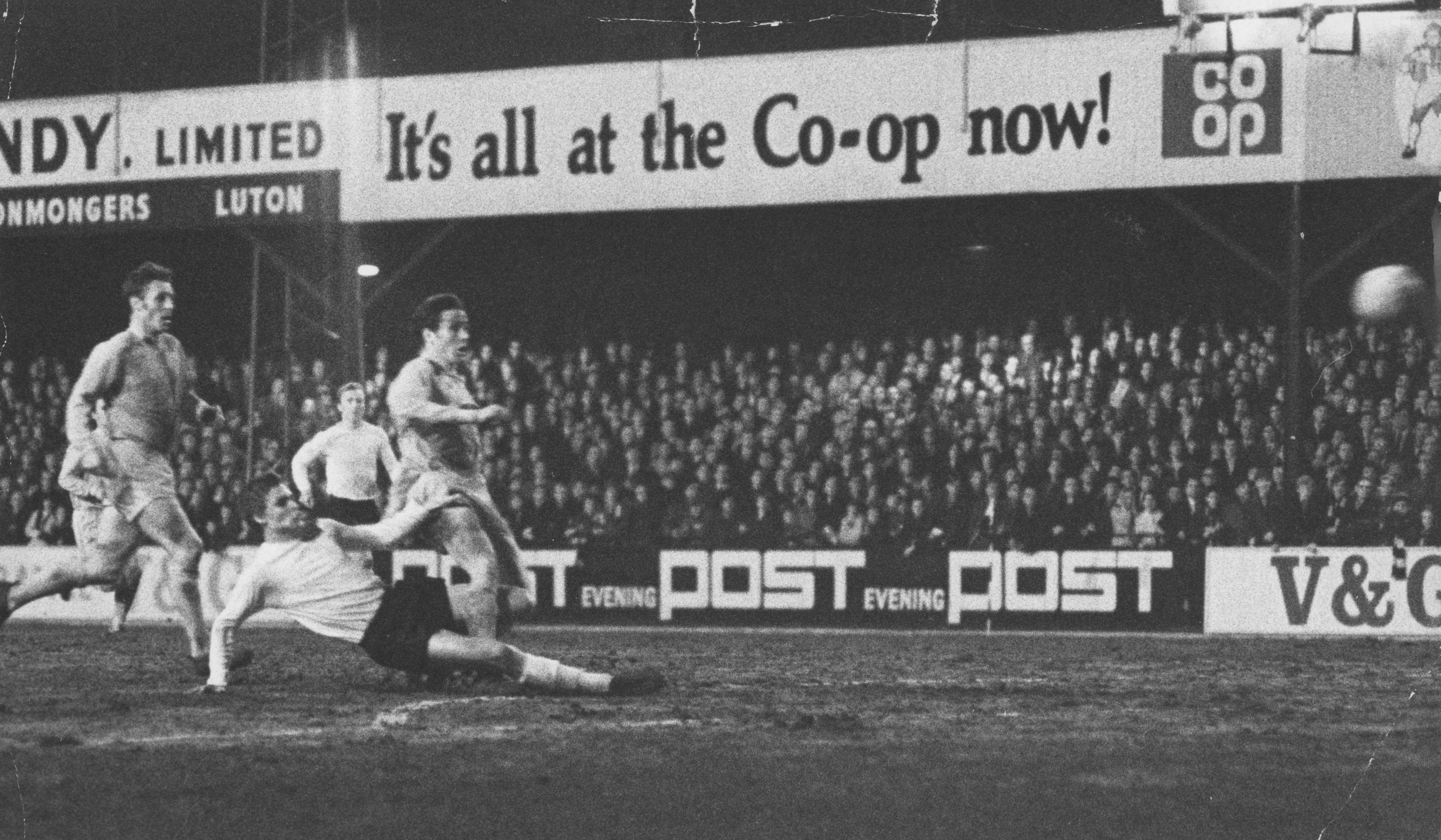 Luton Town FC vs Southport (14th Apr 1970) | Hatters Heritage | A ...