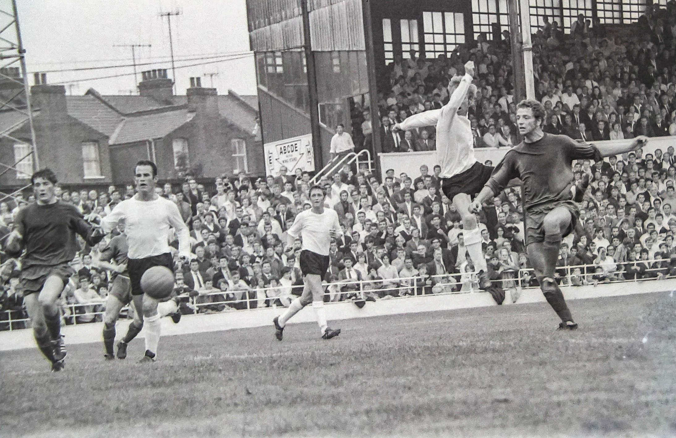Brian Lewis | Hatters Heritage | A History of Luton Town FC