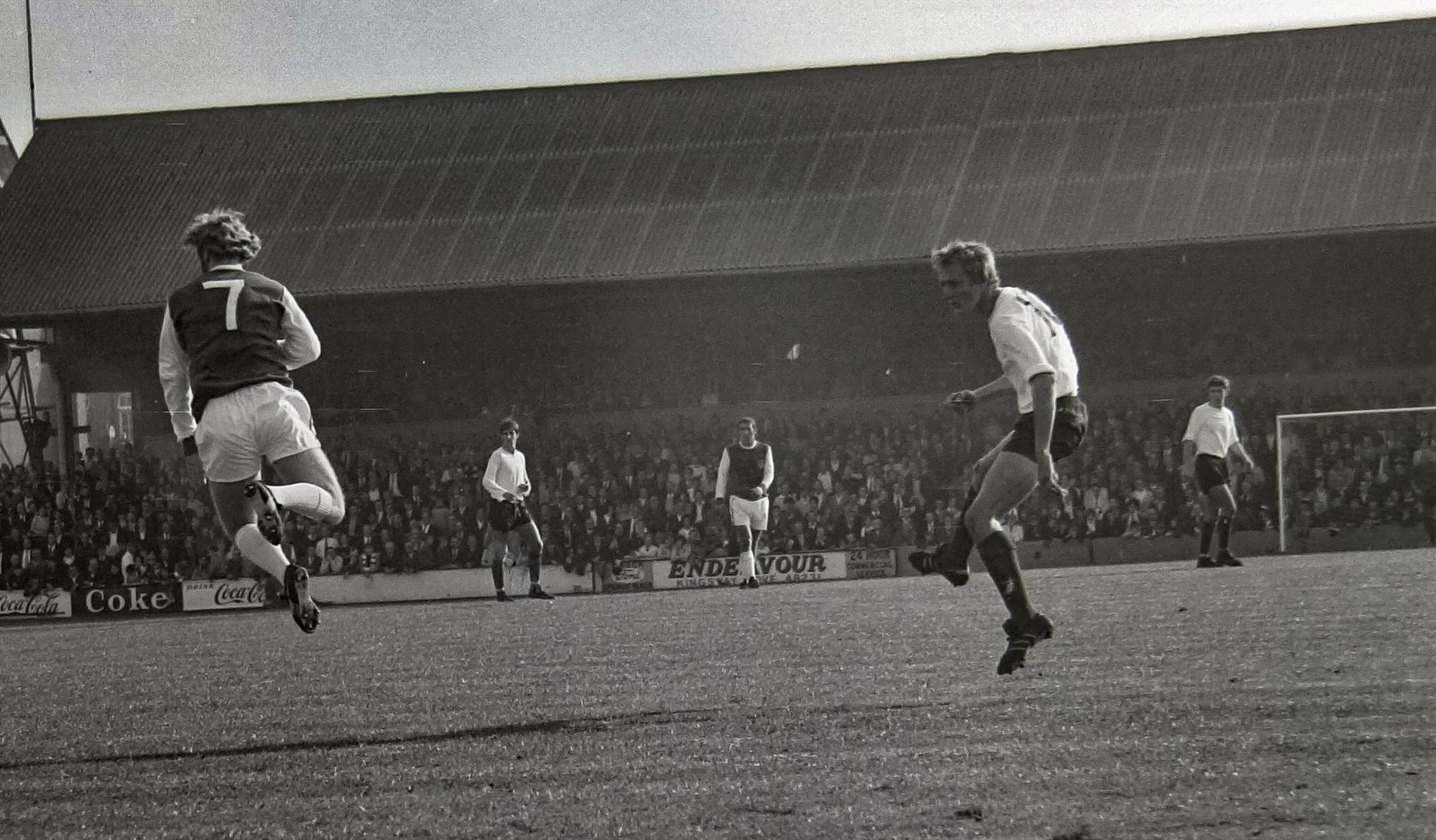 Keith Allen | Hatters Heritage | A History of Luton Town FC