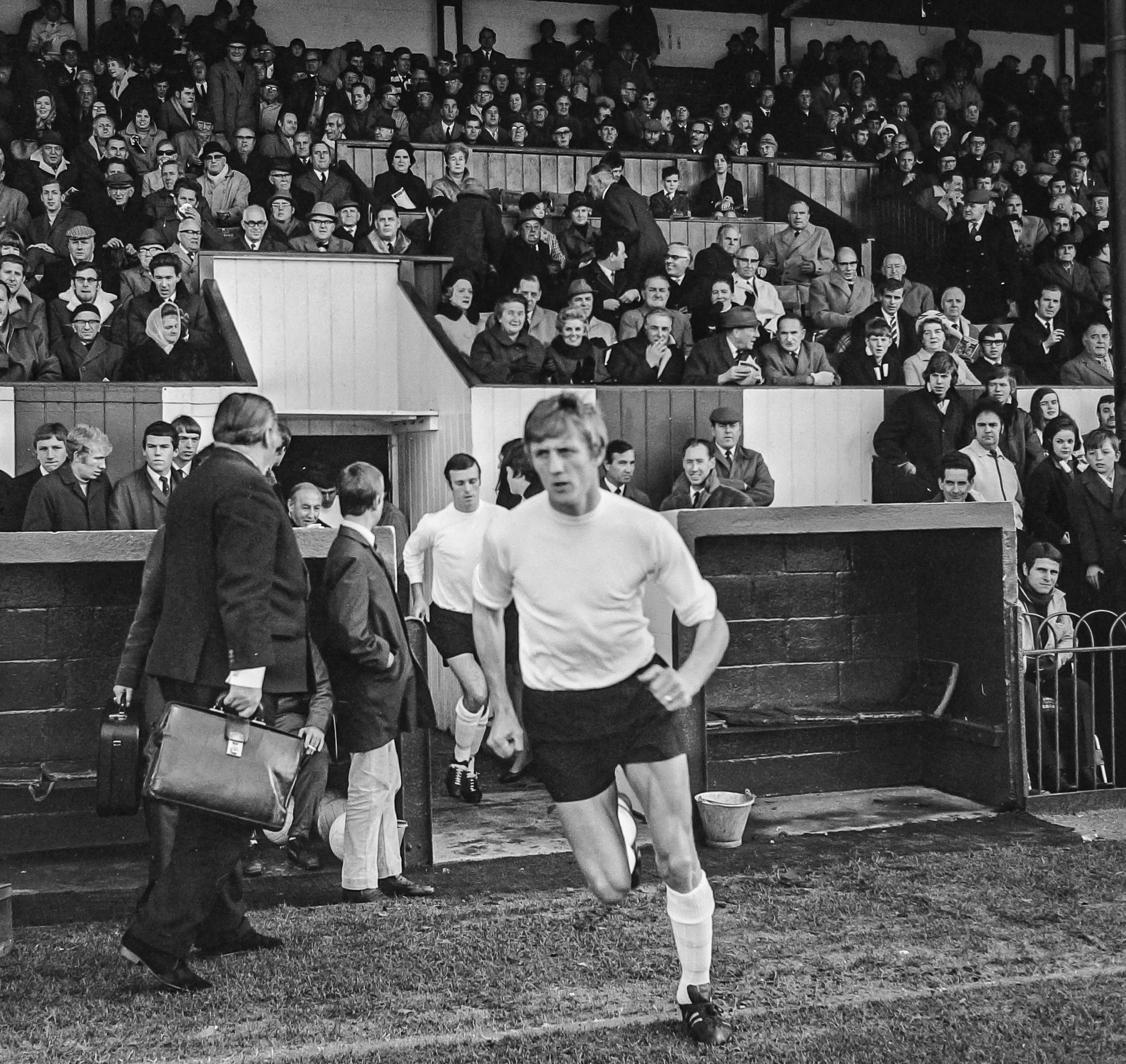 Keith Allen | Hatters Heritage | A History of Luton Town FC