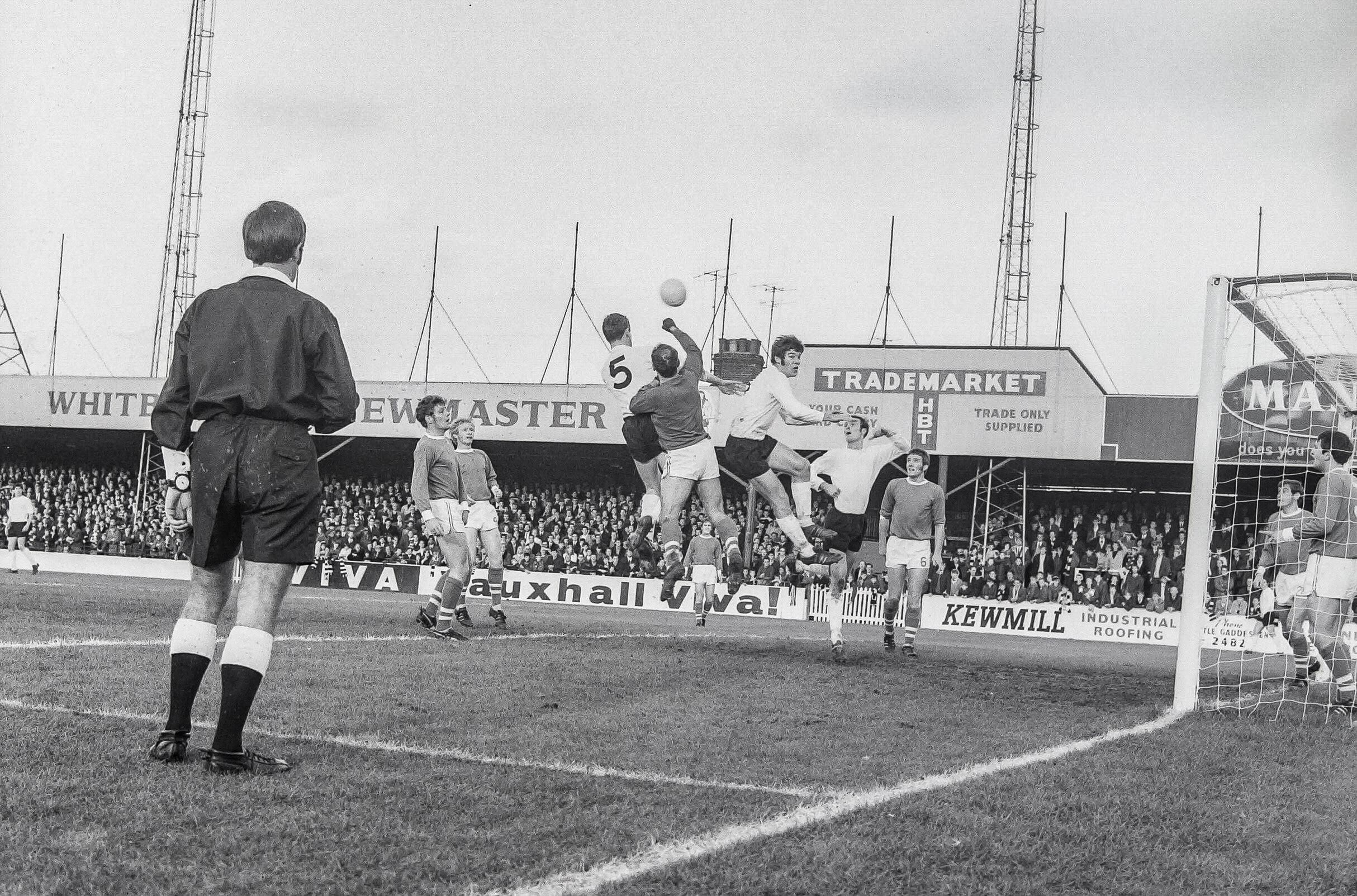 Terry Branston | Hatters Heritage | A History of Luton Town FC